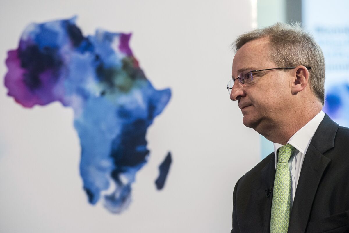 Eskom’s Quickest Fix Is Giving It Cash Now, Swapping Debt Later - Bloomberg