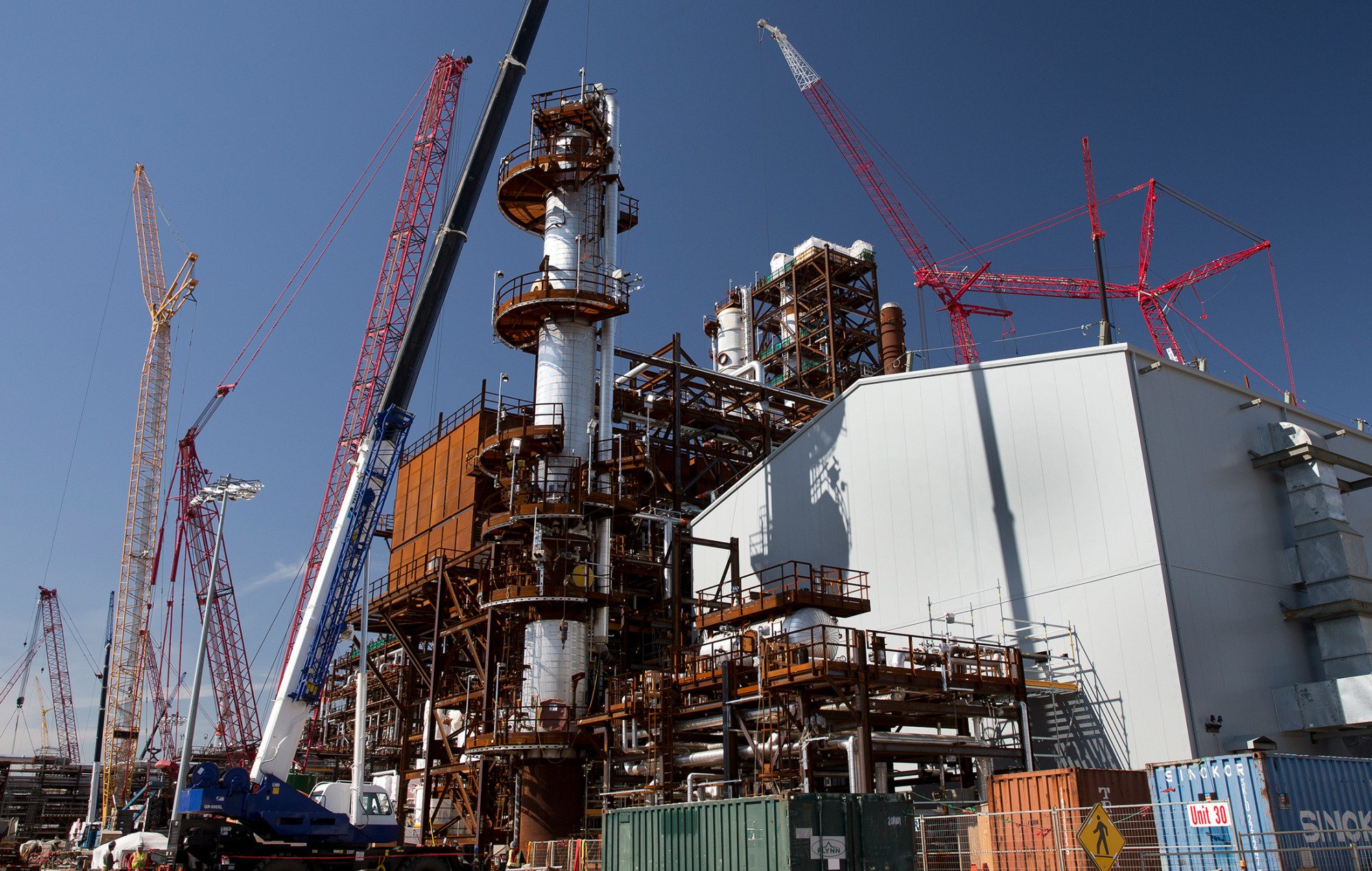 Canada to Open Its First Refinery in Decades Amid a Fuel Glut - Bloomberg