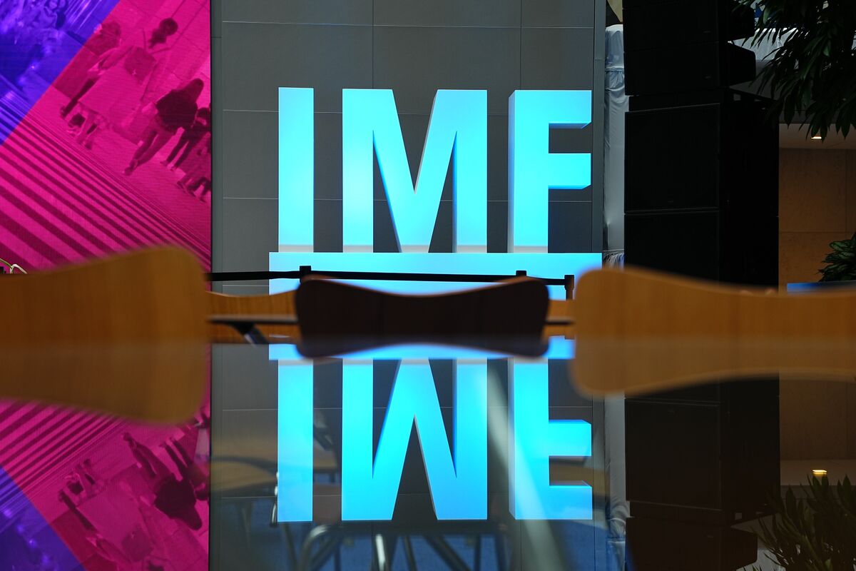 IMF, World Bank Boards Each Met About Venezuela Last Week - Bloomberg