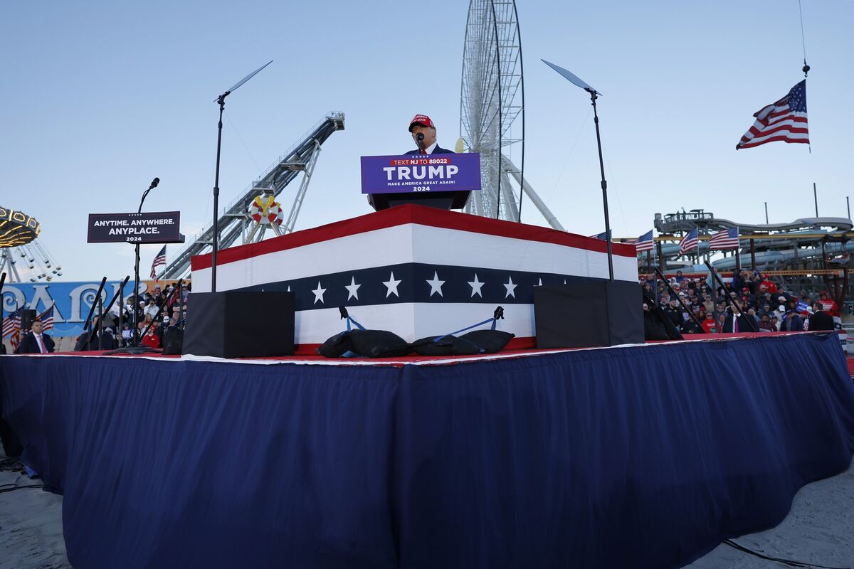 Trump Mugshot NFTs Highlight Crypto’s Arrival on Campaign Trail - Bloomberg Trump Mugshot NFTs Highlight Crypto’s Arrival on Campaign Trail - Bloomberg