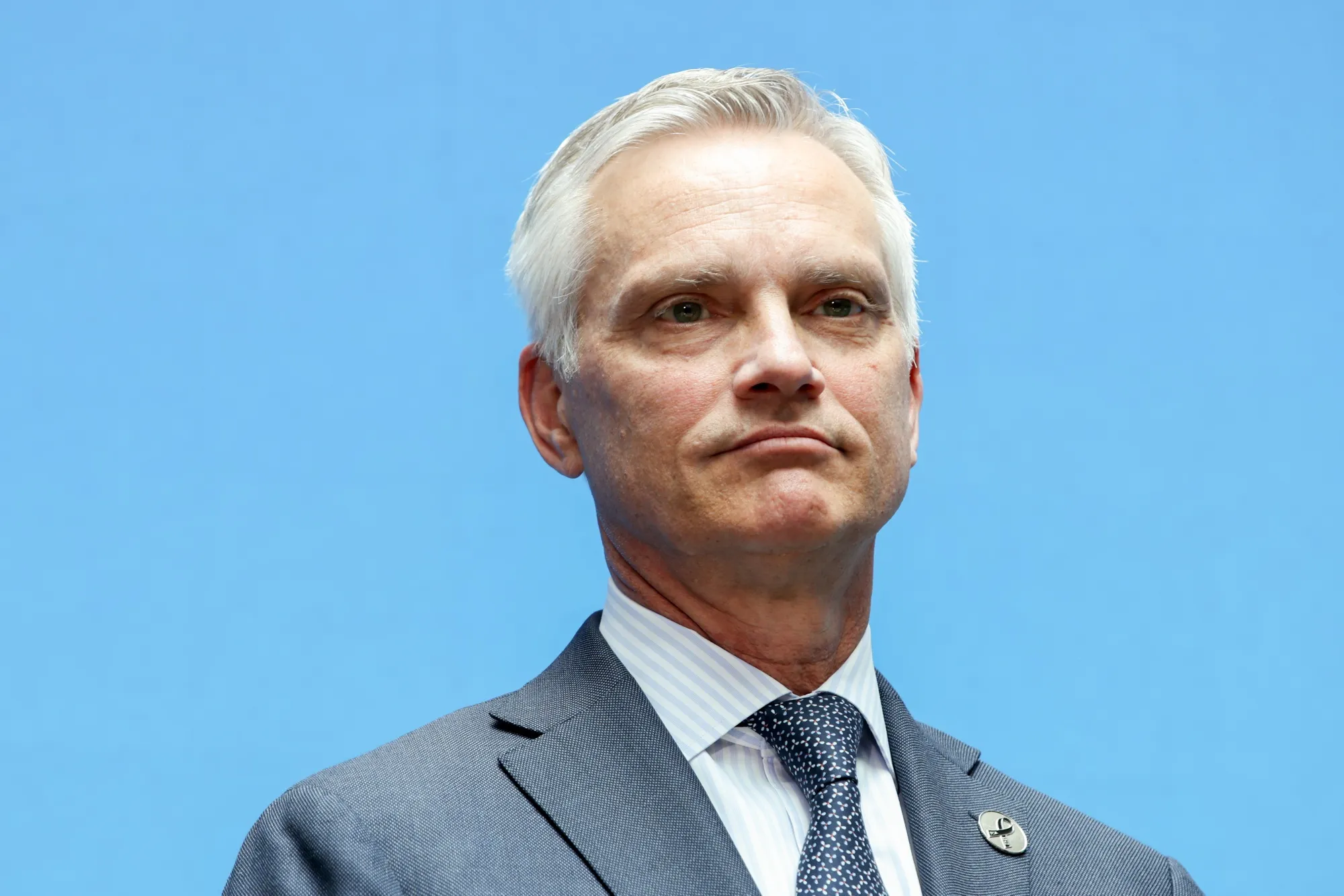 American Airlines CEO Says AI Setting Fares Is ‘Bait and Switch’ Move ...