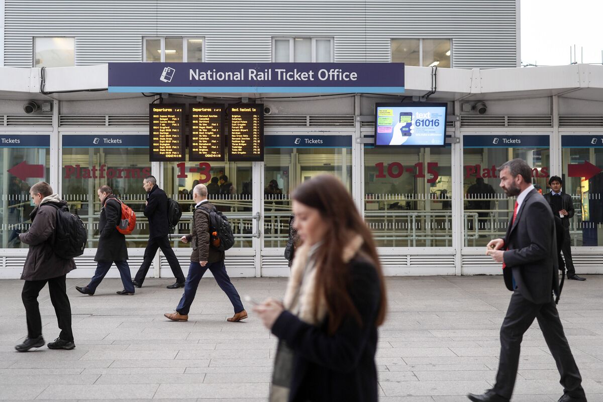 Plans for Mass Closure of Railway Ticket Offices Revealed - Bloomberg