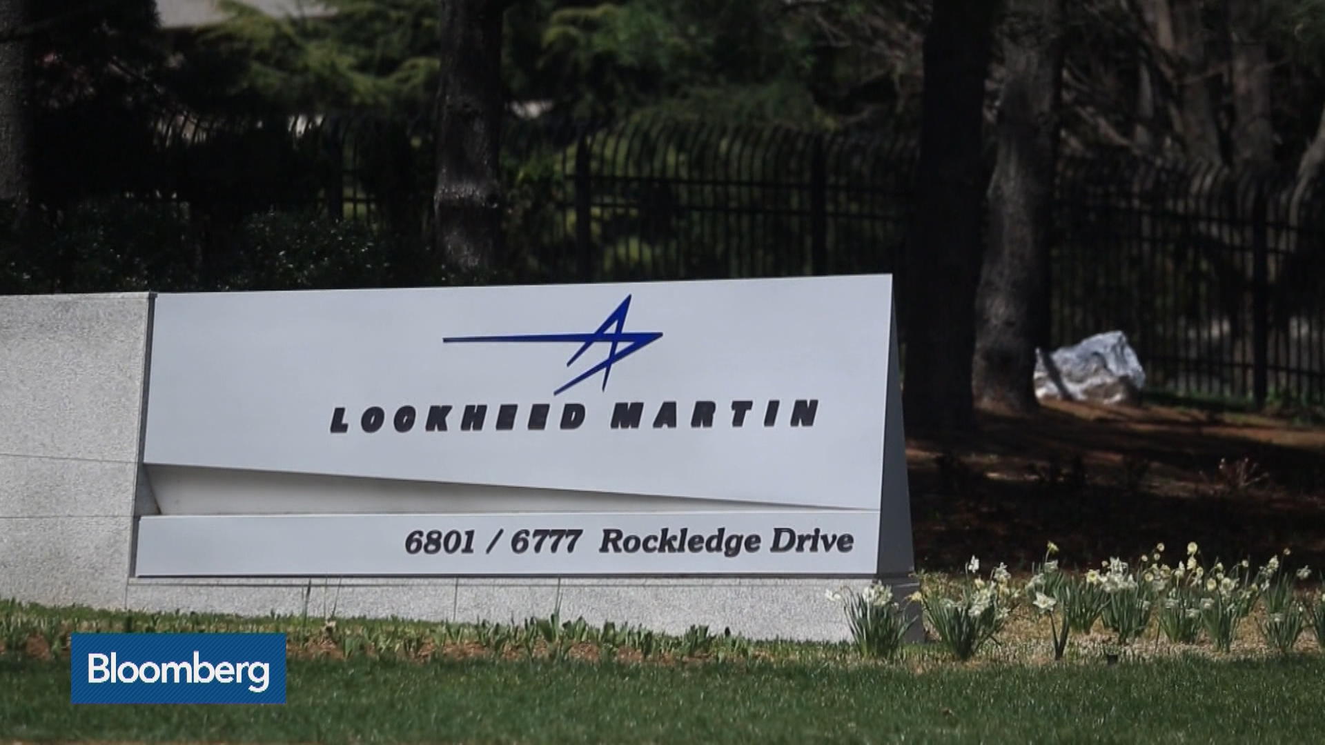Watch Options Insight: How to Play Lockheed Martin - Bloomberg