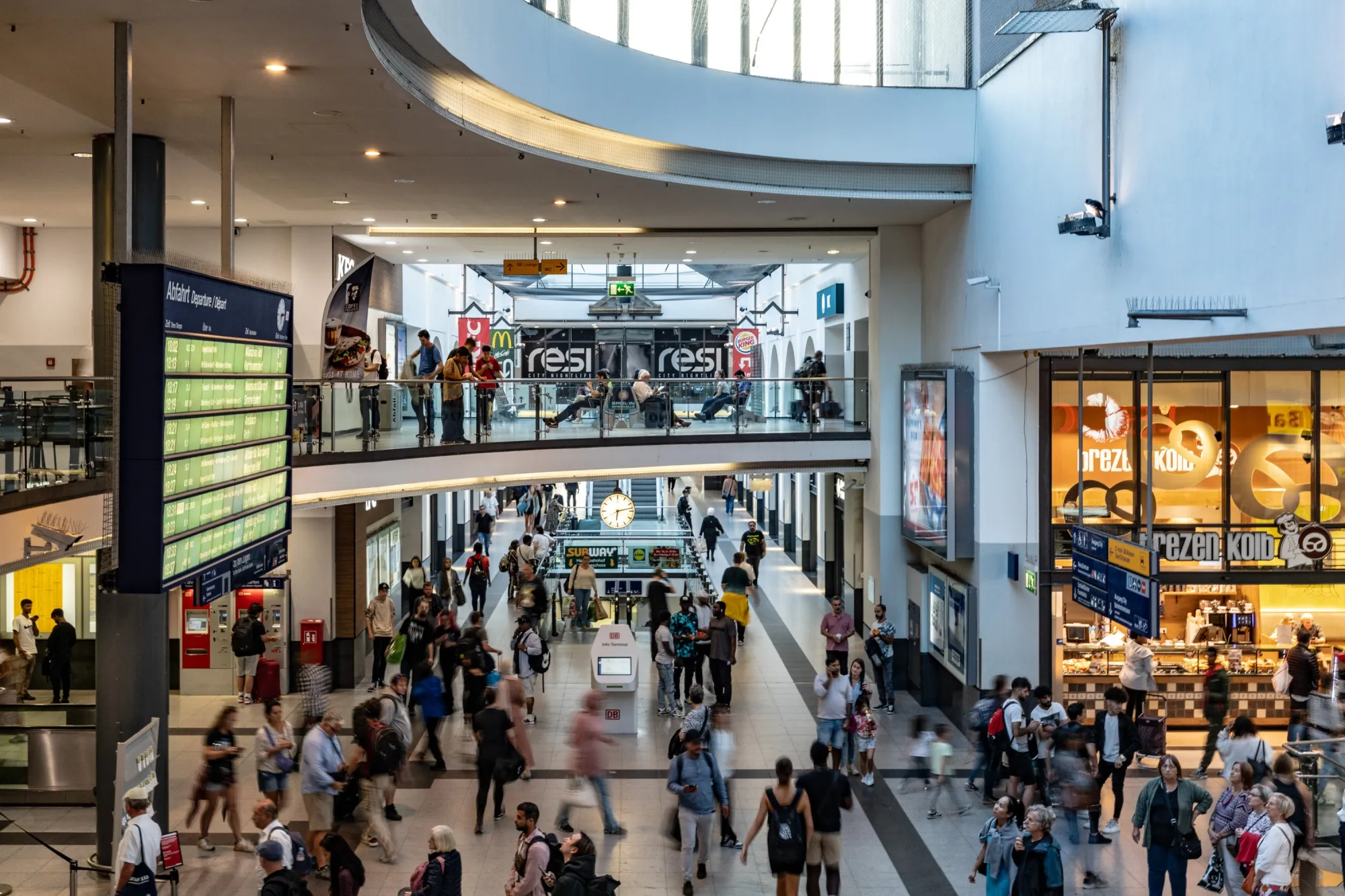 Euro-Zone Inflation May Temporarily Rebound, ECB’s Guindos Says - Bloomberg Euro-Zone Inflation May Temporarily Rebound, ECB’s Guindos Says - Bloomberg