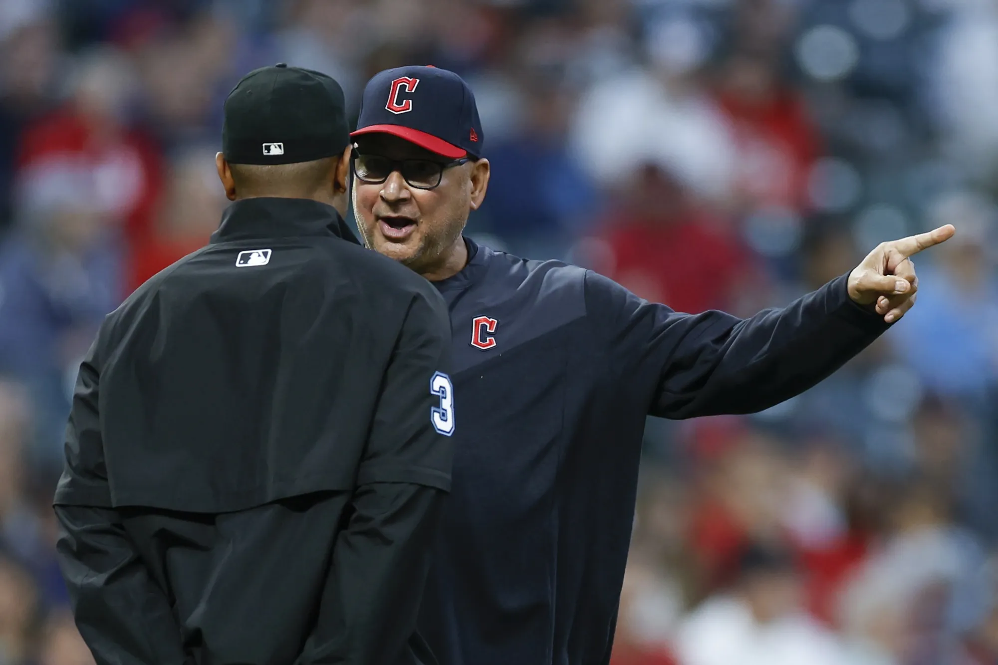 Guardians Rally to Win Without Francona, A's Lose 9th in Row - Bloomberg