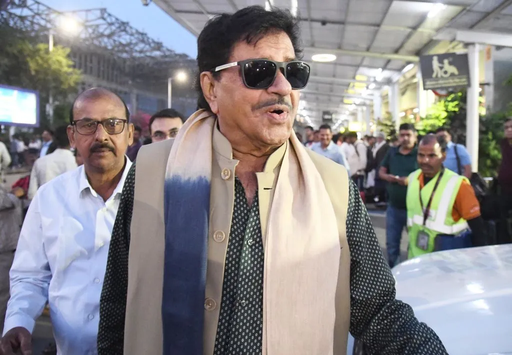 India Elections: Movie Star Shatrughan Sinha To Take On Modi’s BJP in ...