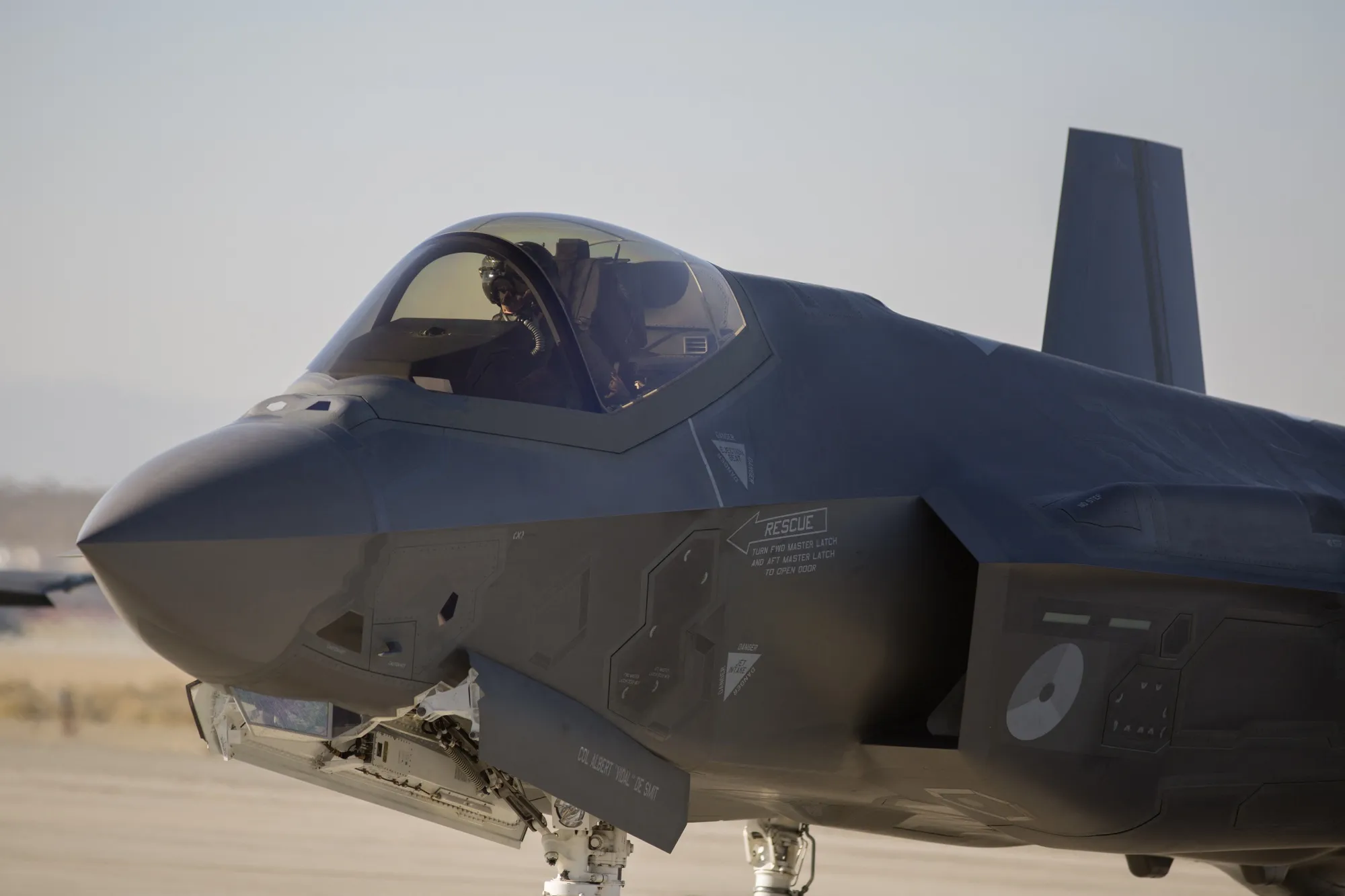 KLM to Lend Pilots to Dutch Air Force for Fighter Jet Duties - Bloomberg