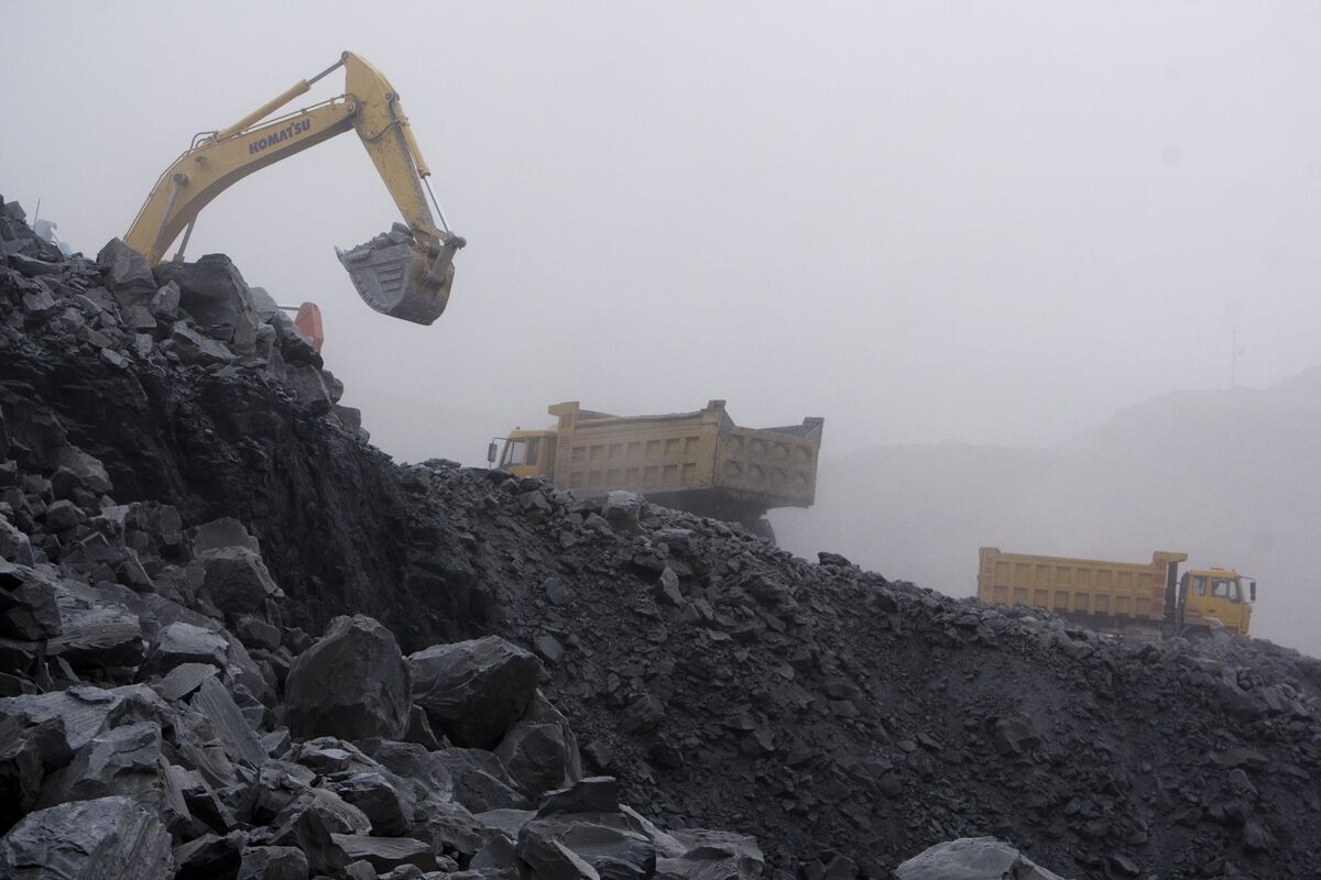 European Coal Price Drops Below $100 as China Boosts Output - Bloomberg