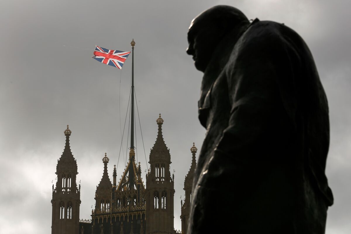 U.K. Ministers Fear Bloody Last Chapter in May's Brexit Thriller ...