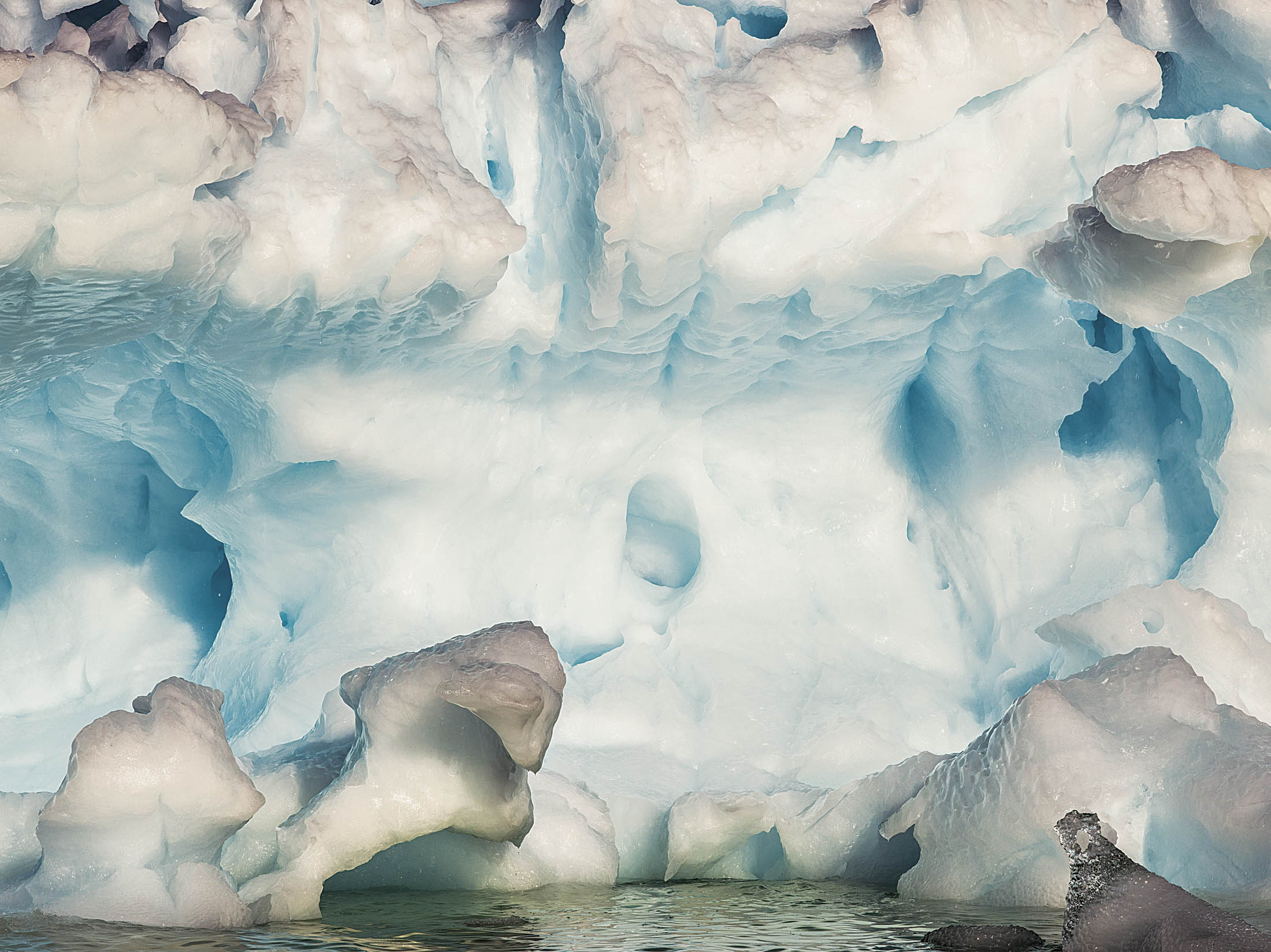 Stunning Photos of the Arctic Circle's Melting Ice Terrain - Bloomberg