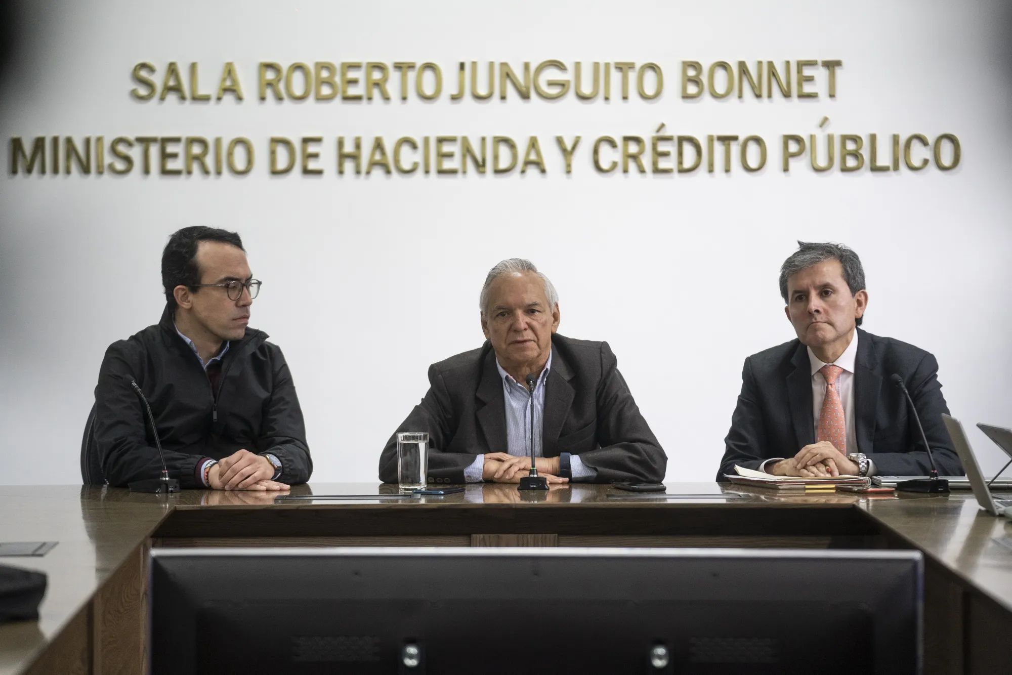 Colombia Eyes Longer-Dated TES Tenor as 10-Year Obligations Grow ...