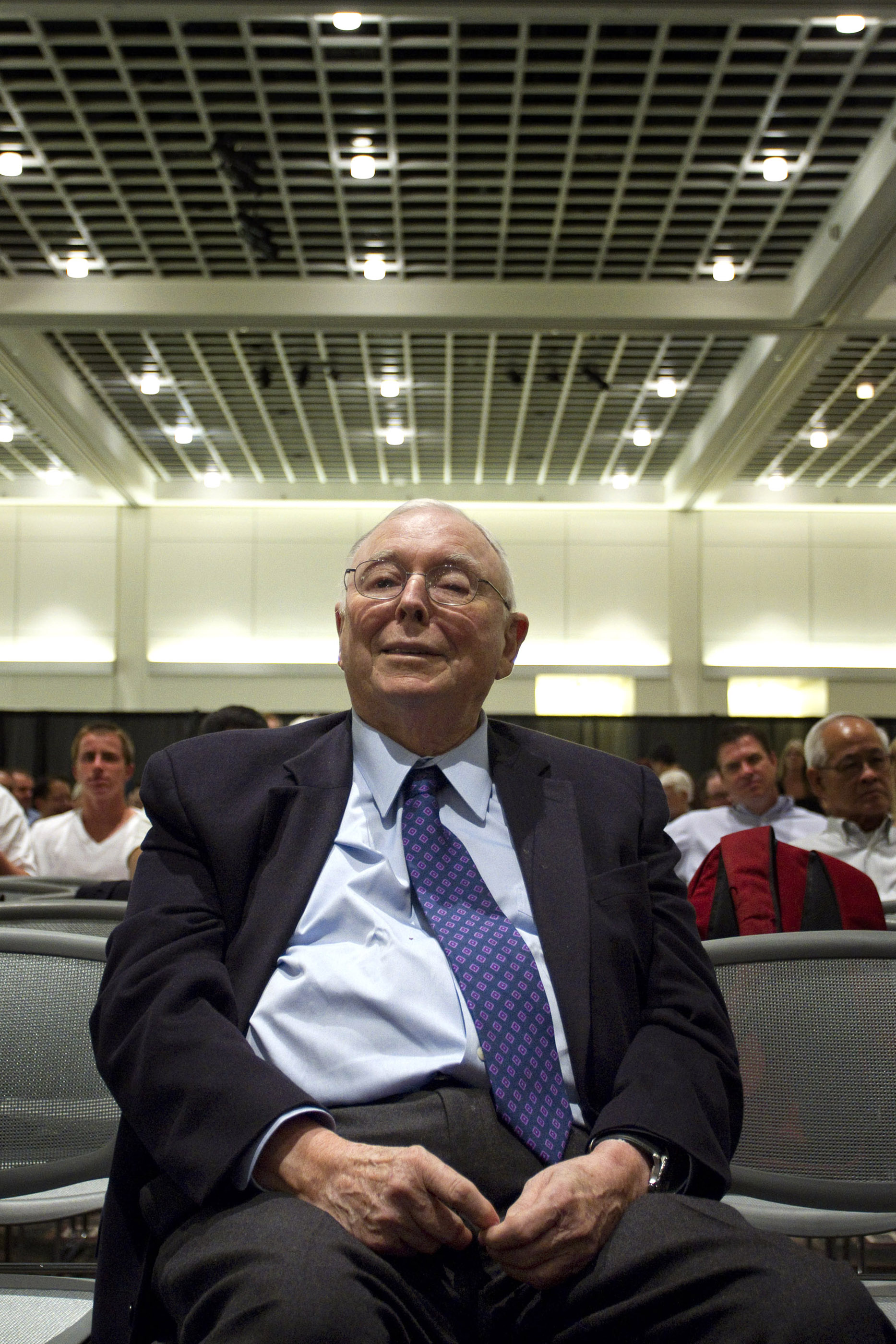 投票で金持ちになれると信じるギリシャ国民は愚か-マンガー氏 - Bloomberg