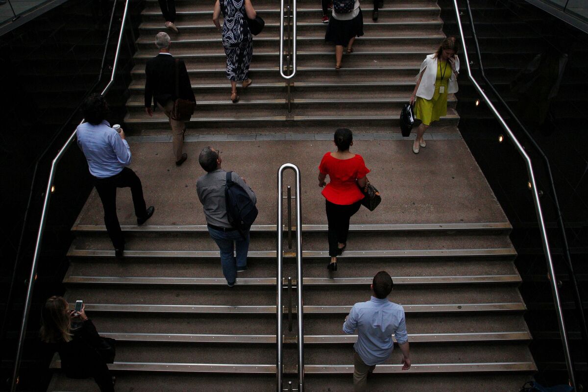 Australia’s Gender Pay Gap Problem Worst in Peak Earning Years - Bloomberg
