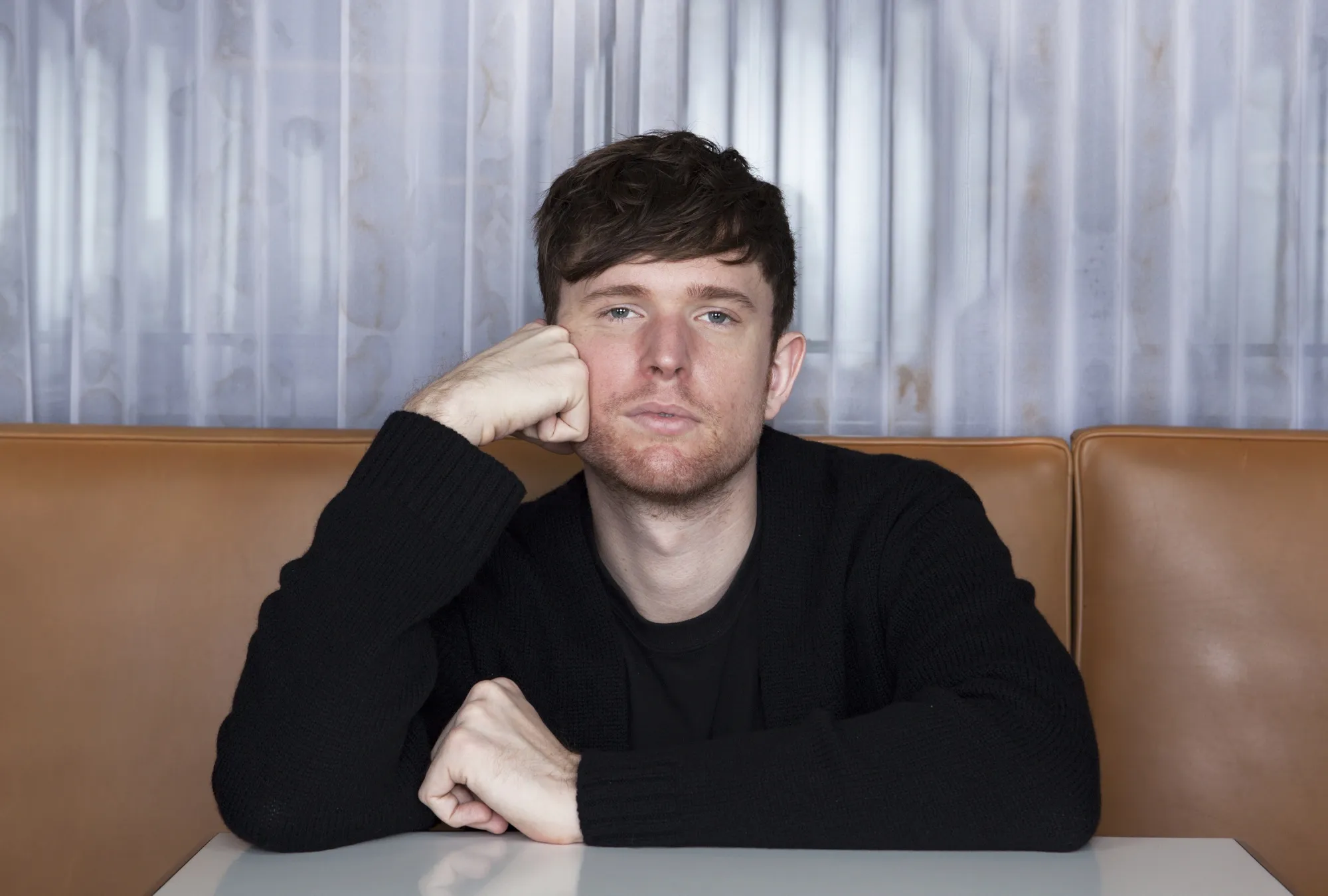 James Blake's Post-pandemic Album Finds Clarity in Chaos - Bloomberg