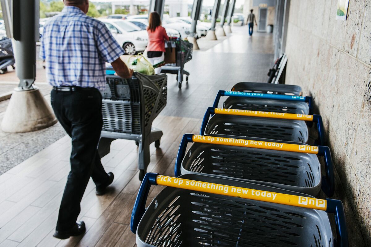 South Africa Retail Sales Rise at Slowest Since February 2017 - Bloomberg