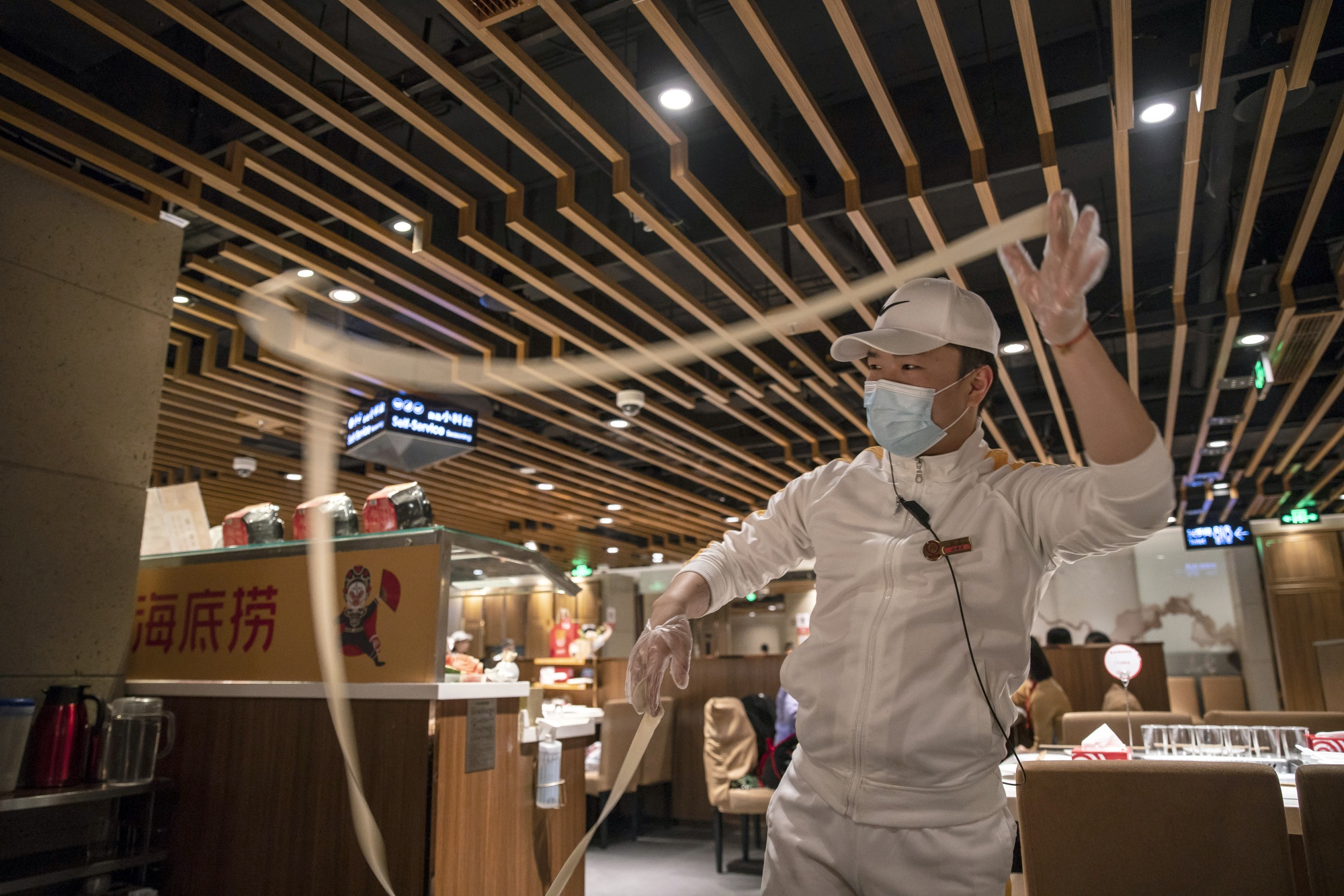China Latest Covid Outbreak Wipes $4 Billion Off Haidilao Hot Pot Chain ...