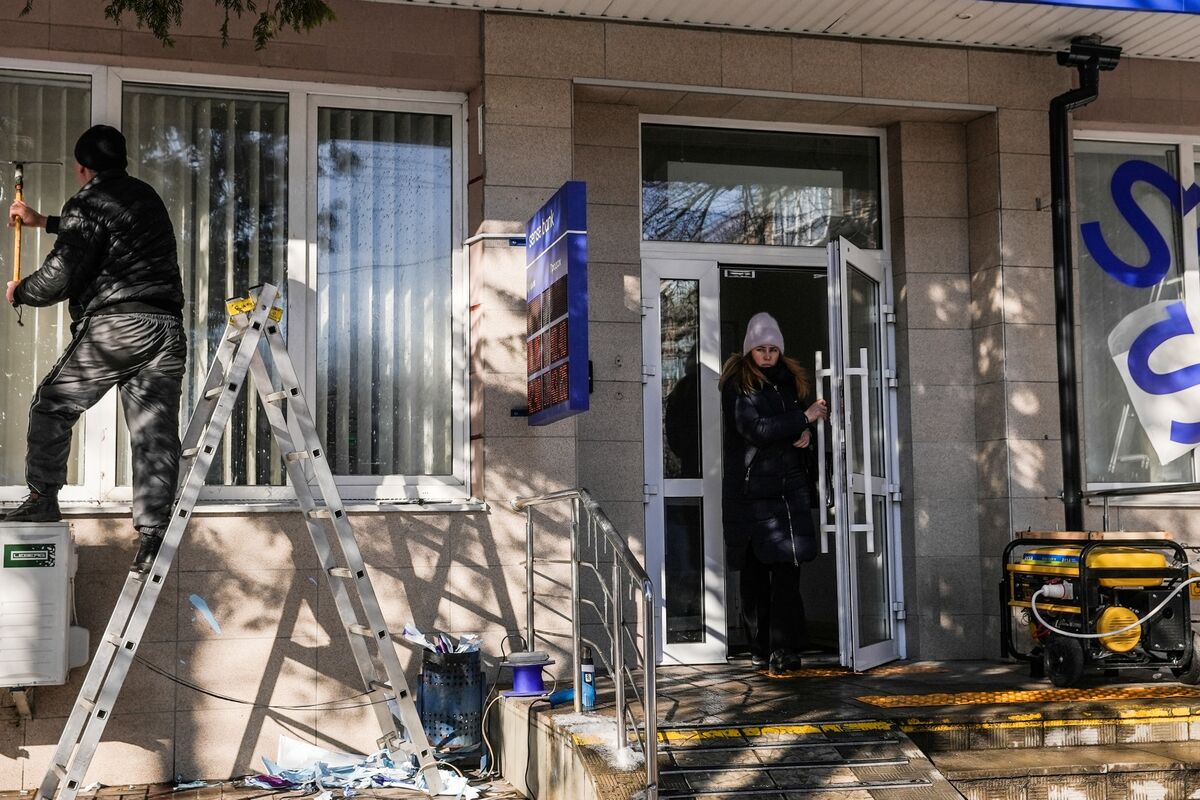 Ukraine’s Nationalized Sense Bank Faces $1 Billion Claim From Former ...