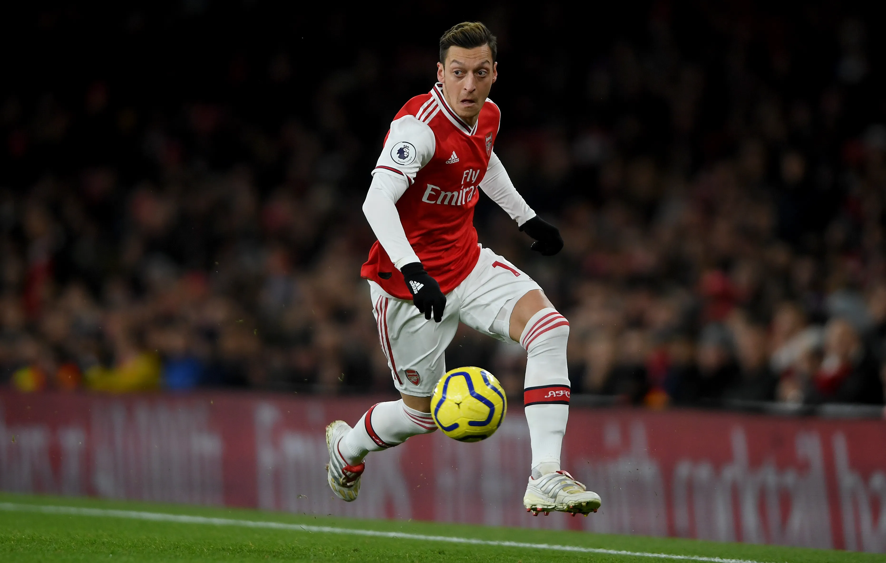 Fenerbahce Signs German World Cup Winner Ozil From Arsenal - Bloomberg