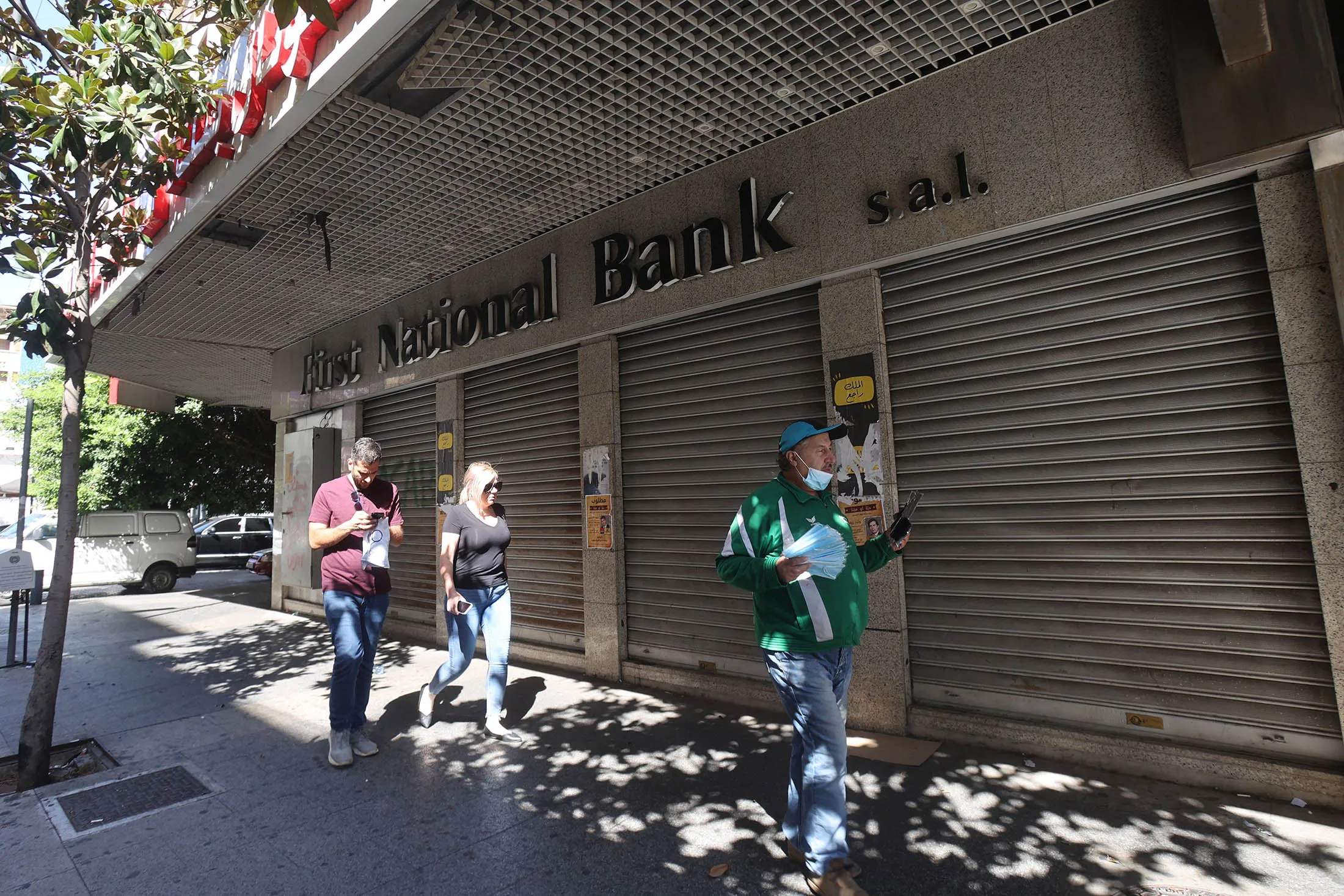 Lebanon’s Banks Decide to Stay Closed Indefinitely Over Security Fears ...