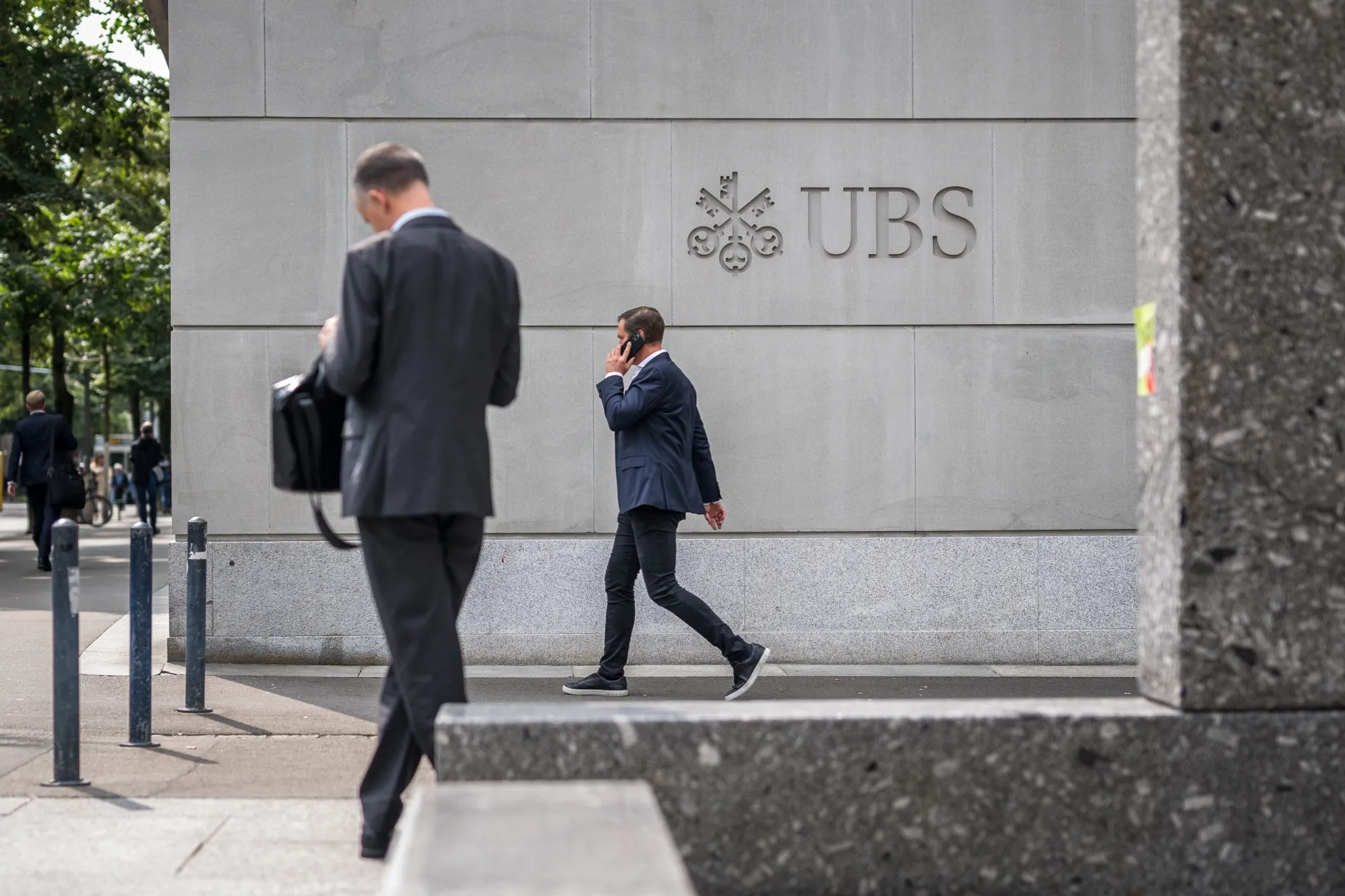 UBS $40 Billion PE Team Sees Entry Points Opening in Tech - Bloomberg