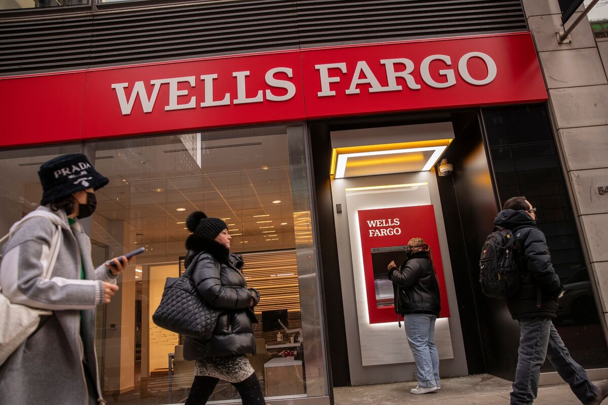Wells Fargo Regulator Problems Far From Over Even After Record $3.7B ...