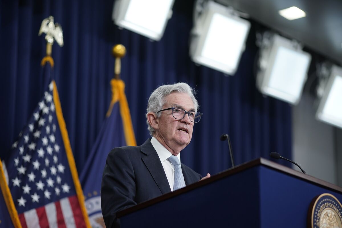 Powell Signals Downshift Likely Next Month, More Hikes to Come - Bloomberg