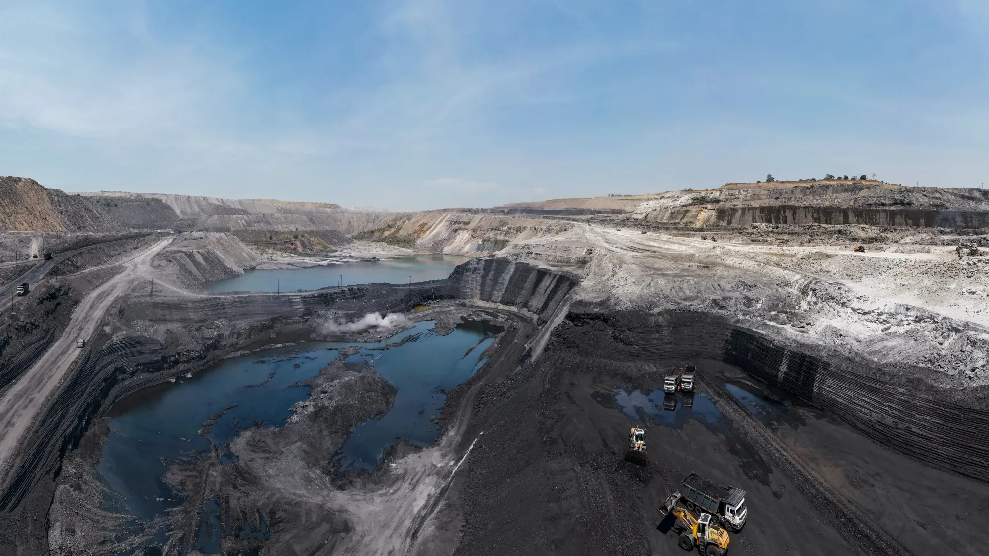 Plan for One of World’s Biggest Coal Mines Challenged in India - Bloomberg