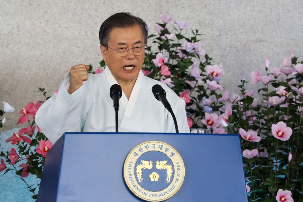 South Korea Leader Uses New Popularity to Push Sweeping Agenda - Bloomberg