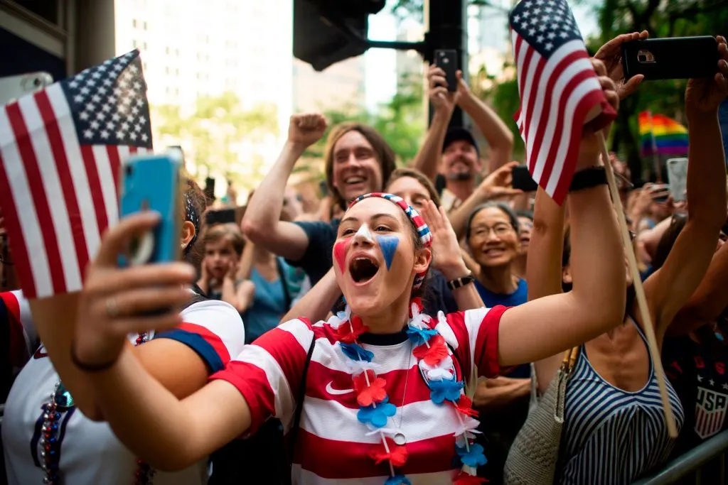 Americans Seem Awfully Happy About Lives, Finances in Gallop Poll ...