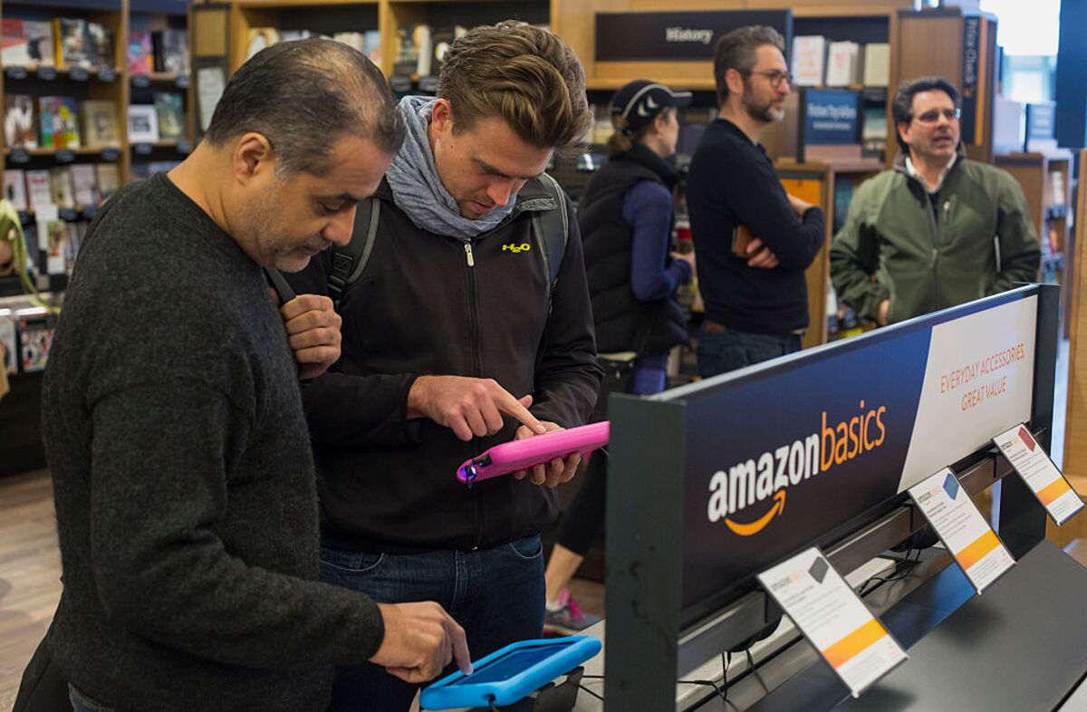 Amazon Destroyed Physical Retail In Order To Save It: Fly Charts ...