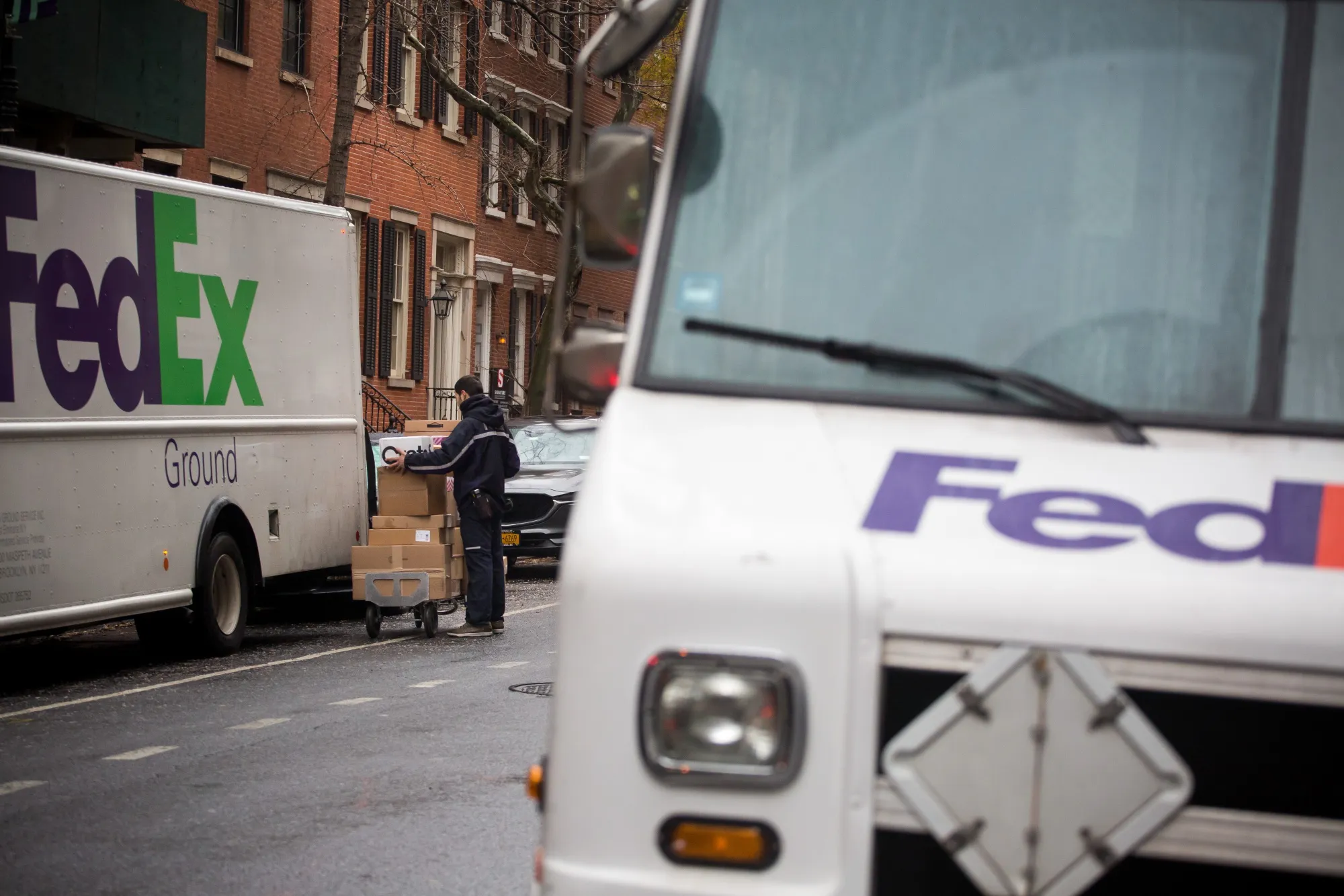 FedEx Suspends Outlook With Virus Muddying Revamp for E-Commerce ...