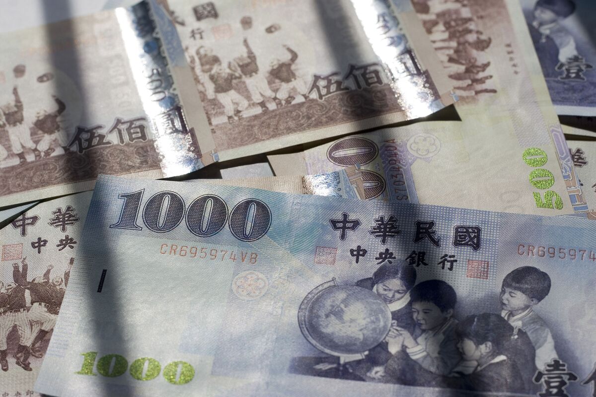 Taiwan Central Bank Acknowledges Regular FX Intervention - Bloomberg