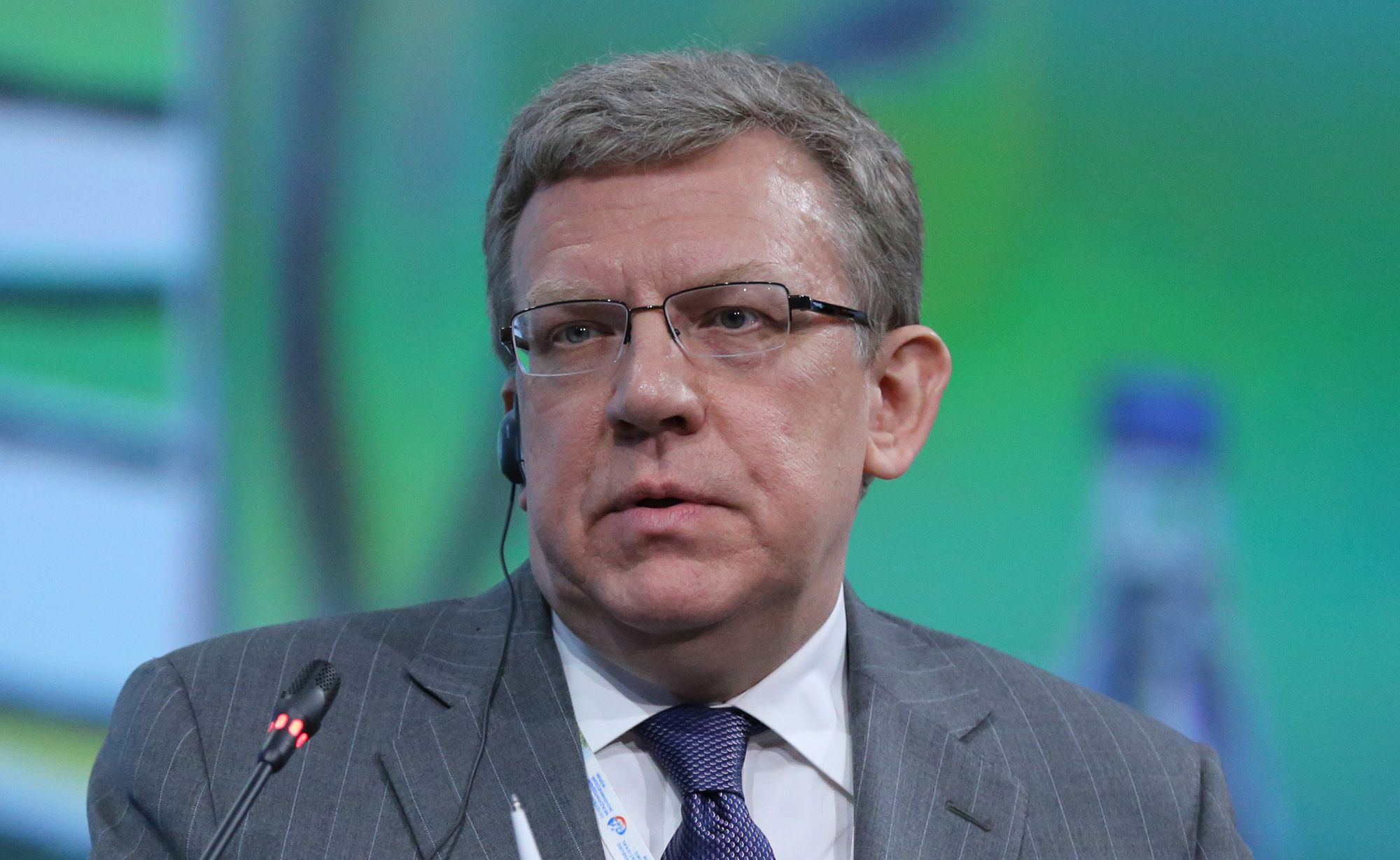 Russia in Full ‘Crisis’ to Kudrin Forecasting Longer Recession - Bloomberg