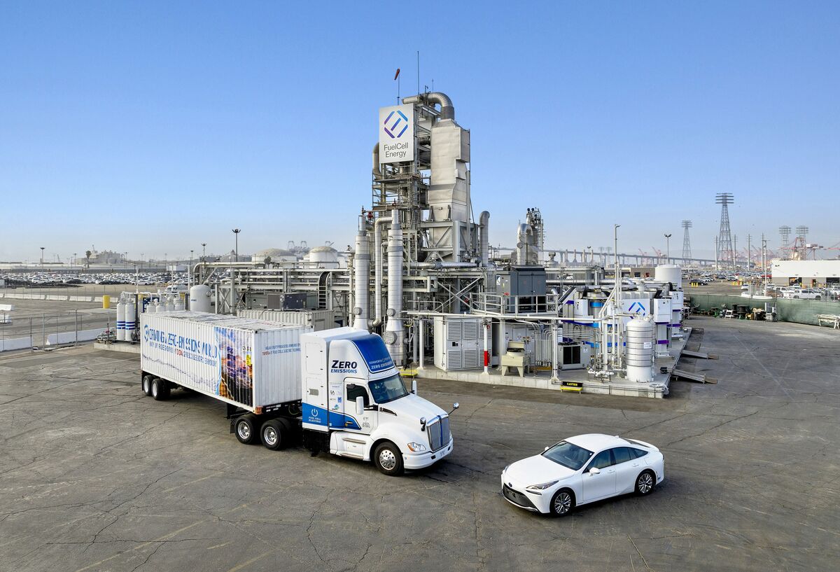 One Toyota Trig-gen Plant Makes Water, Power, Hydrogen in California ...
