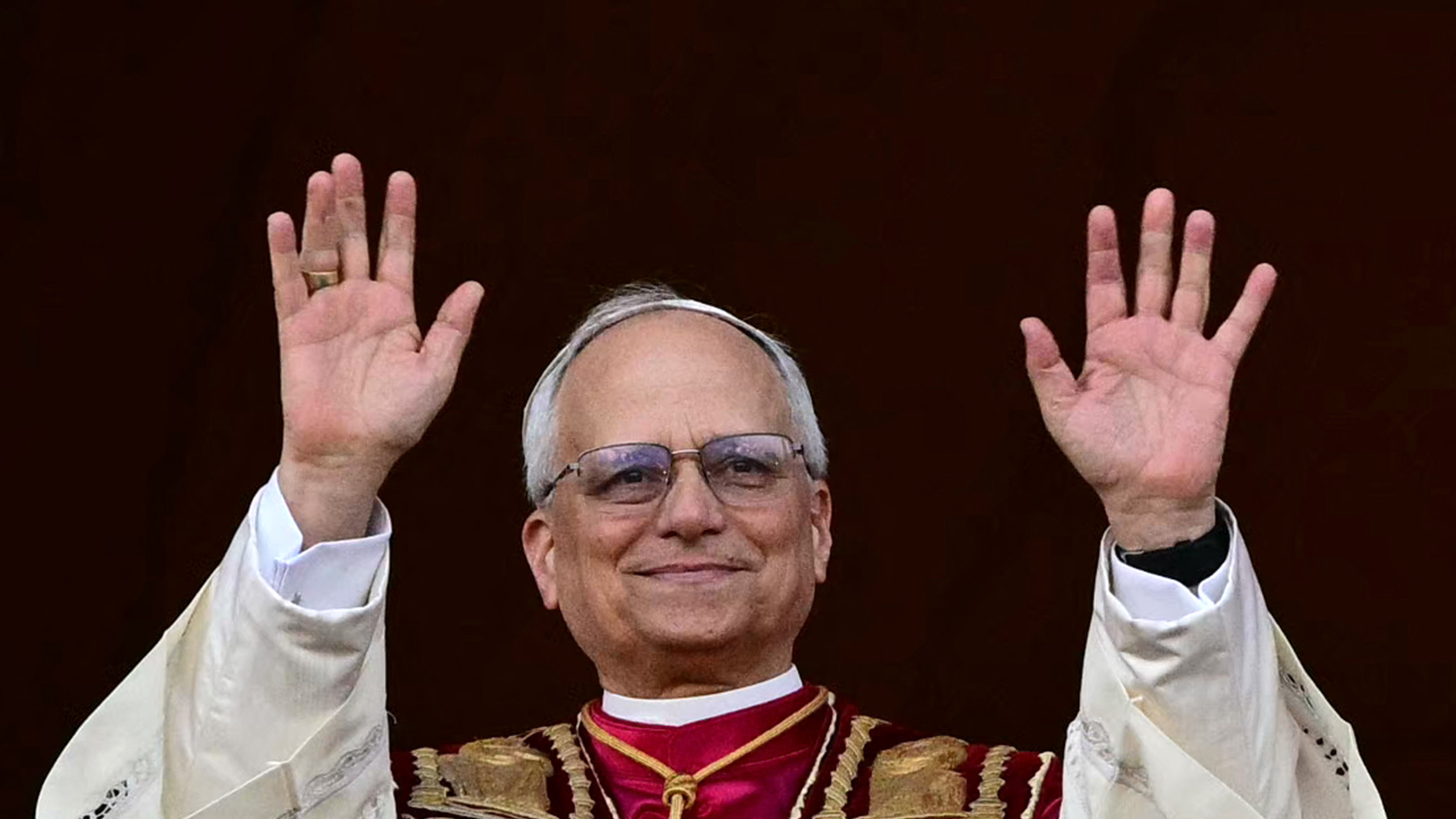 Watch American Cardinal Prevost Becomes Pope Leo XIV - Bloomberg