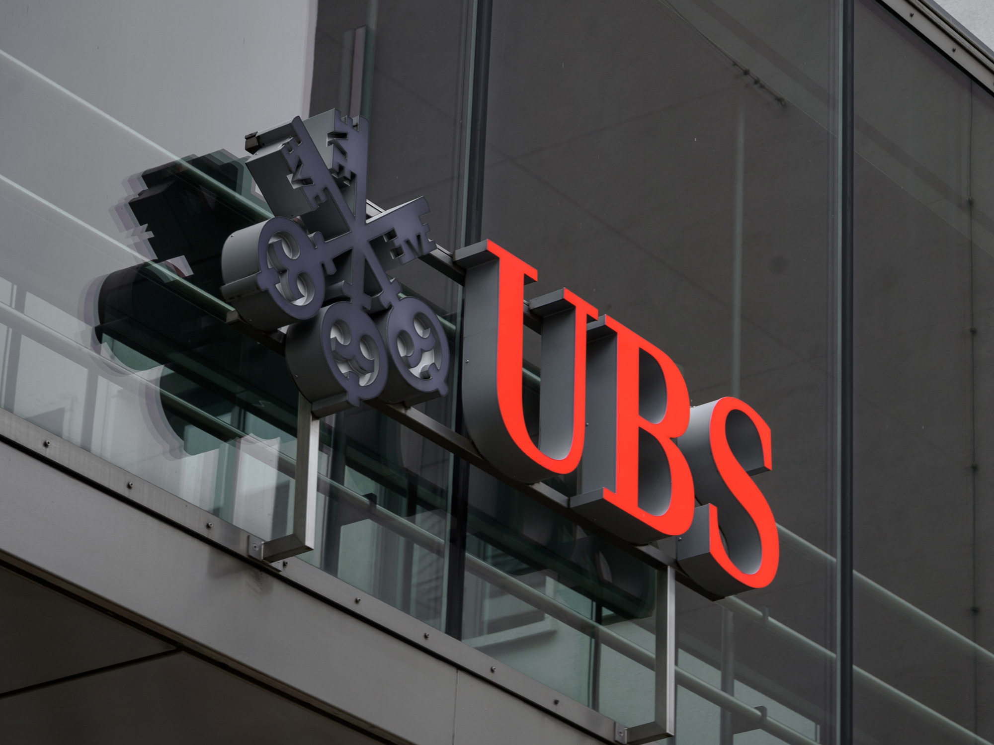 UBS：東京のレート・トレーディング機能をシドニーに移管へ - Bloomberg