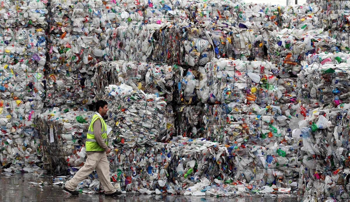 European Union Targets Big Plastic in Rules to Cut Packaging Waste ...
