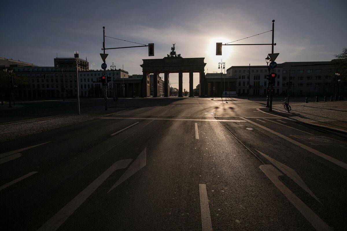 Merkel Moves Ahead With Gradual Return to Normality in Germany - Bloomberg