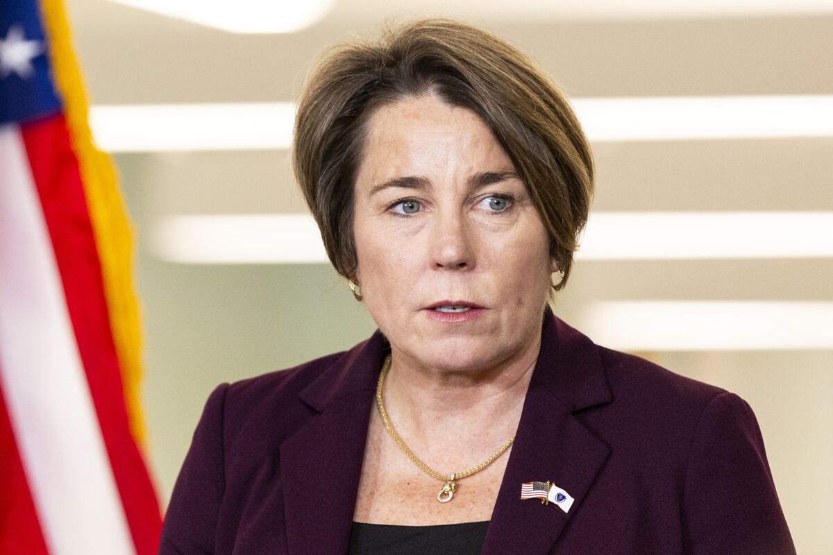 Massachusetts Governor Wants Biden to Weigh Exiting the Race - Bloomberg