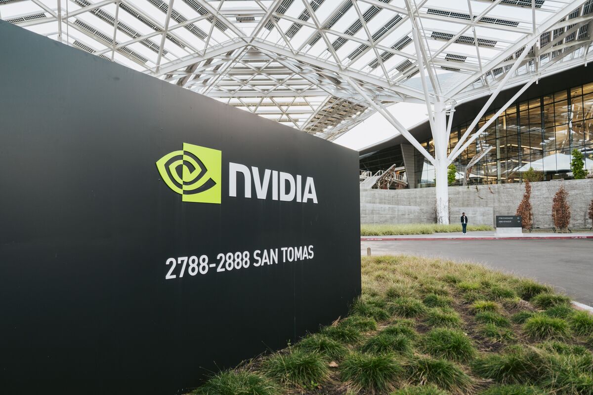 Nvidia Heads to Biggest Drop Since August After 19% Six-Day Gain ...