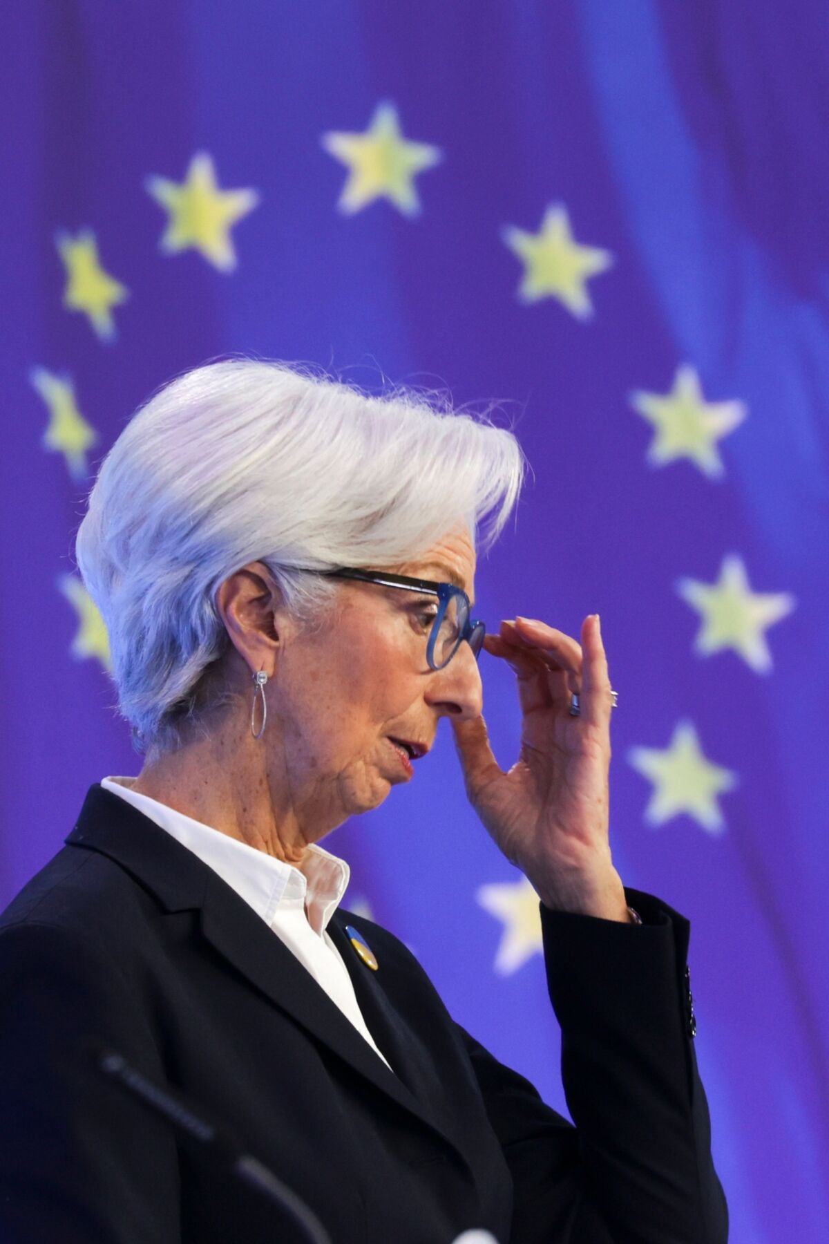 What to Watch for When ECB Unveils Its Anti-Fragmentation Tool - Bloomberg