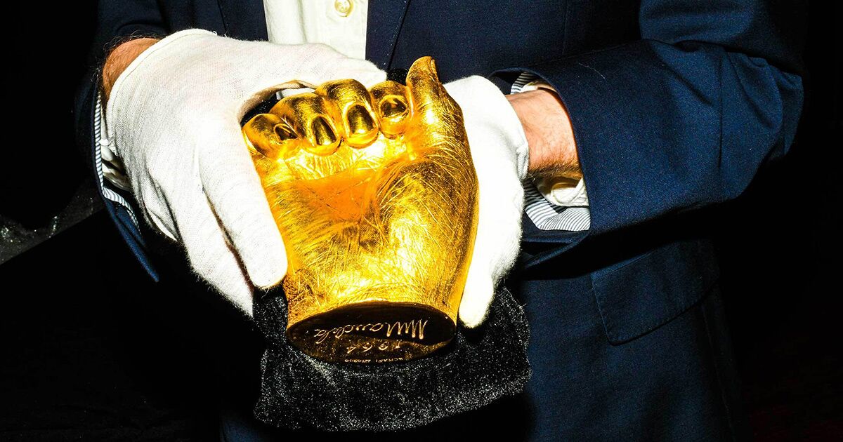 How Nelson Mandela’s Golden Hands Became an Art World Albatross - Bloomberg