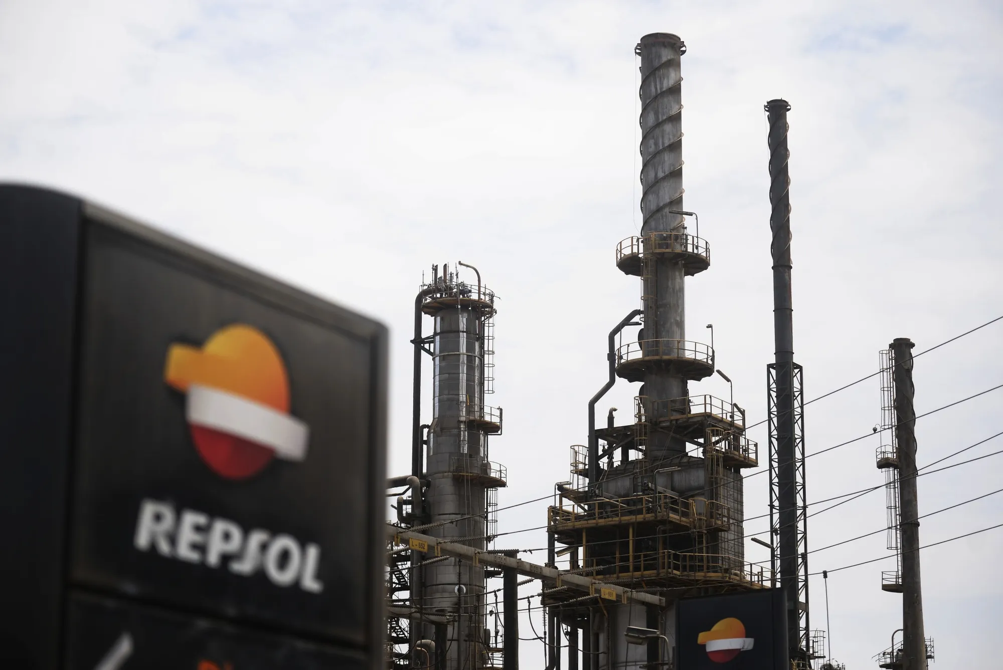 Repsol Buys Renewables Developer Asterion for $597 Million - Bloomberg
