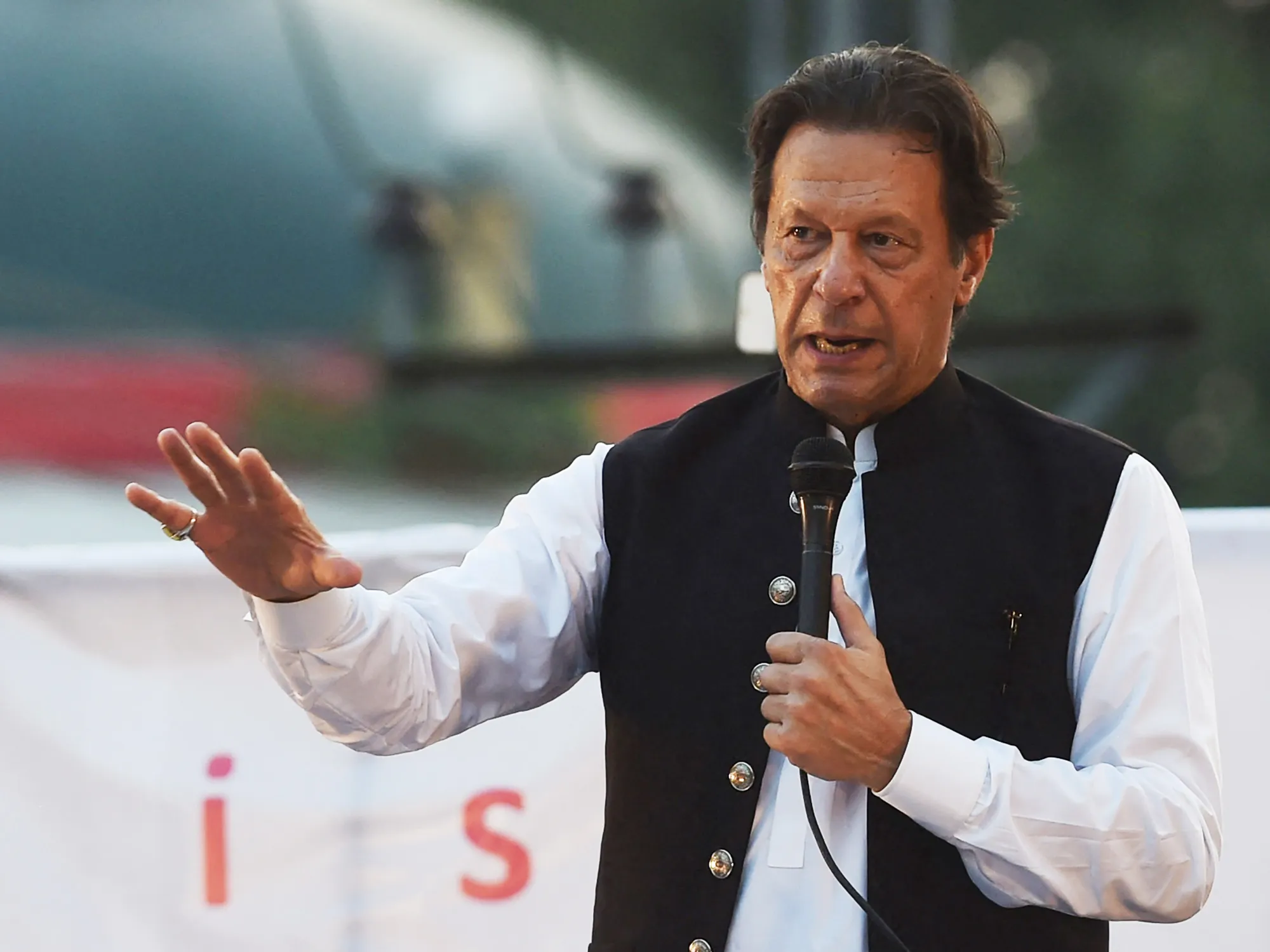 Imran Khan Dissolving Regional Assemblies to Push Pakistan Polls ...