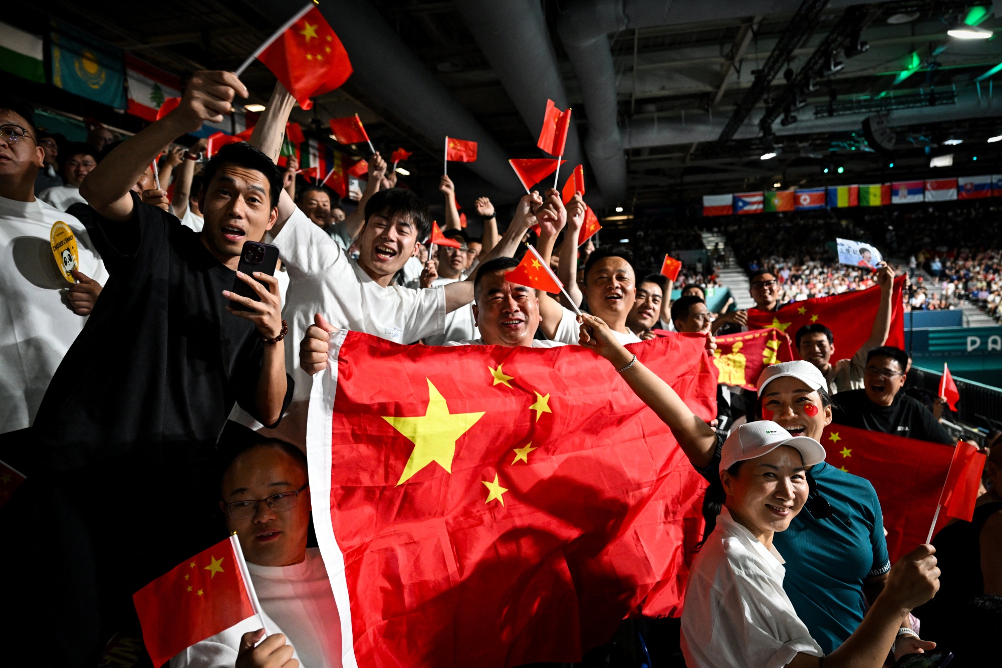 Olympic Fever Drives Surge of Chinese, Japanese Fans in Paris - Bloomberg