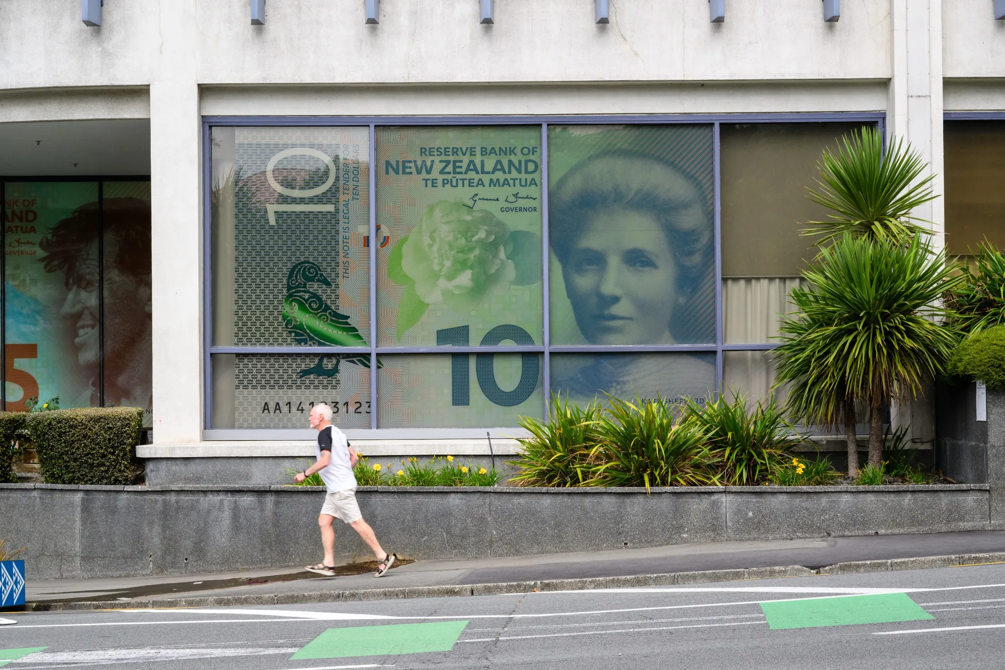 RBNZ Plans to Cut Fifth of Workforce in Next Two Months Due to Funding ...