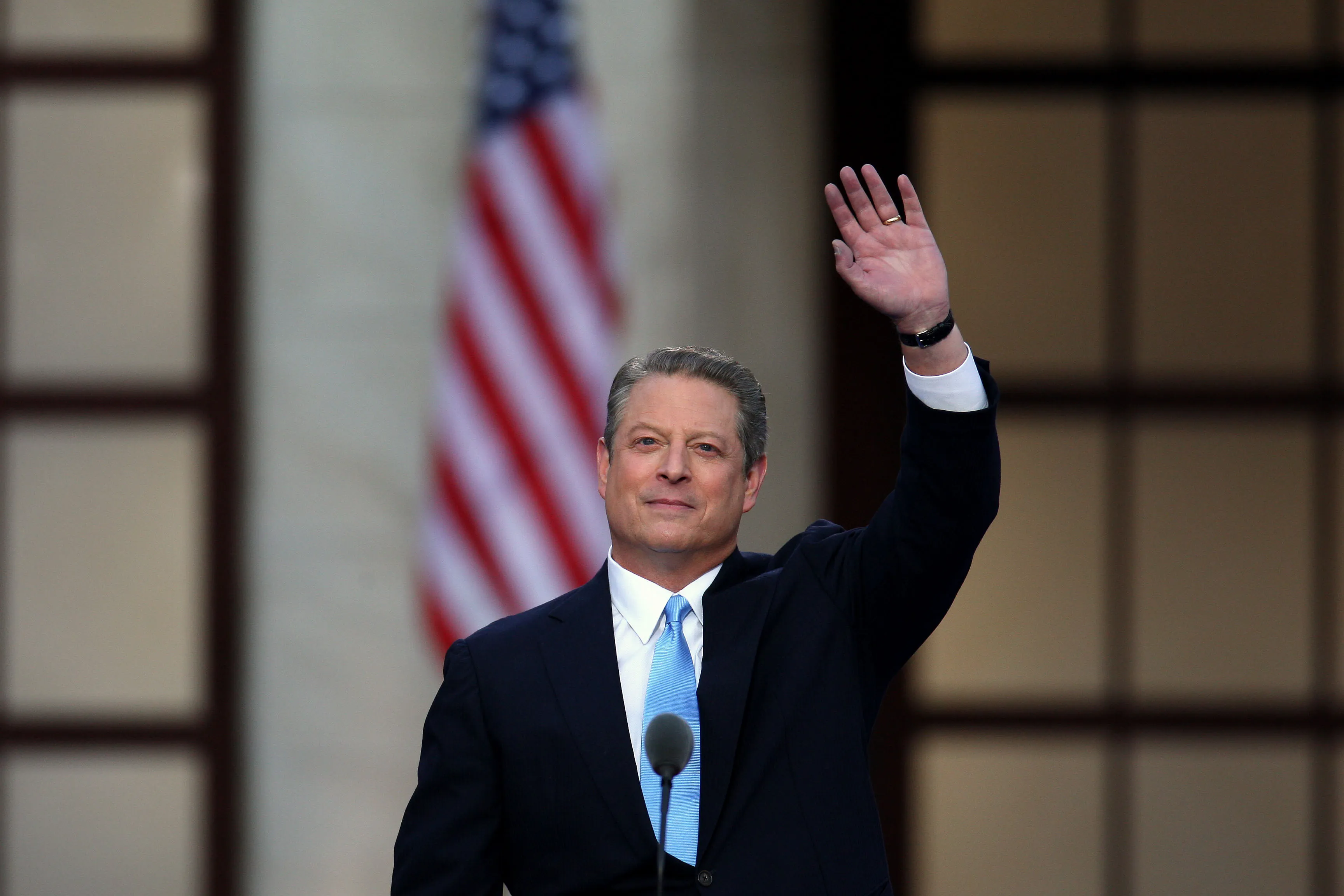 Why Neither Party Has a Political Edge - Bloomberg