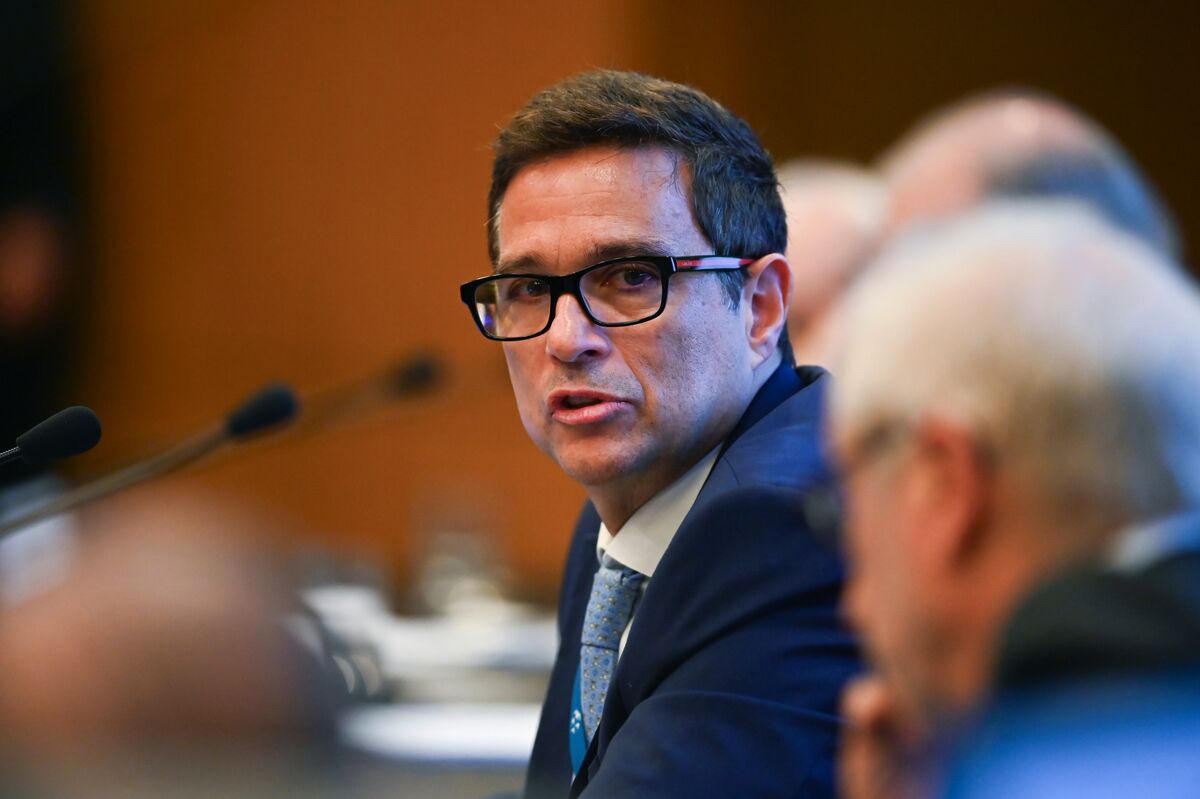 Brazil Possible Rate Hikes Would Be Gradual, Central Bank Chief Campos ...