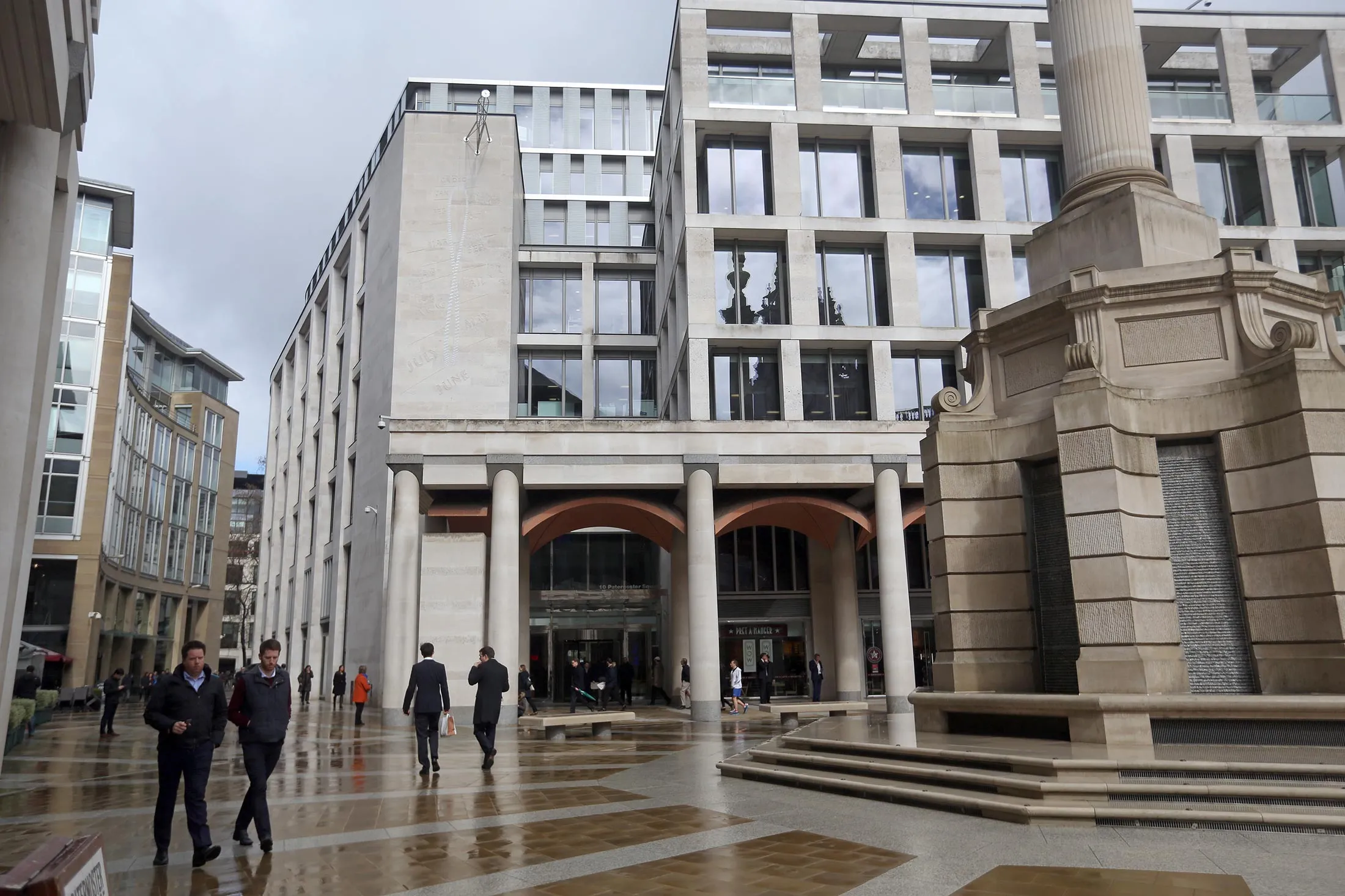 LSE Shareholders Said to Seek More Money in Exchange Takeover - Bloomberg