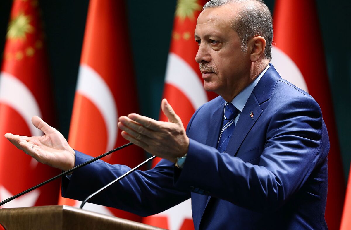 Builder-in-Chief: Erdogan’s Real-Estate Dream Drifts to Syria - Bloomberg